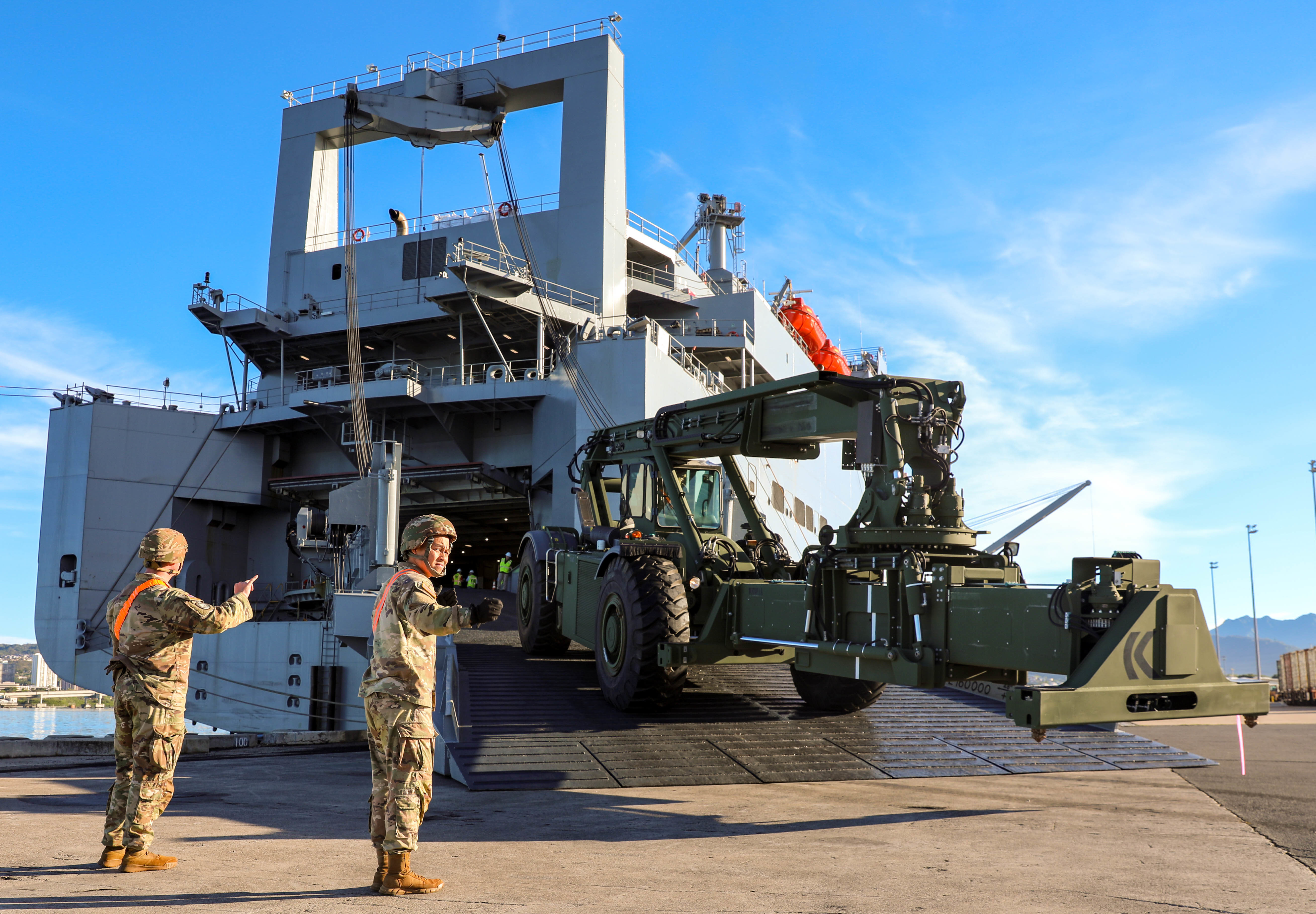 8th MP Shows Versatility in APS Download Mission > U.S. Army Pacific ...