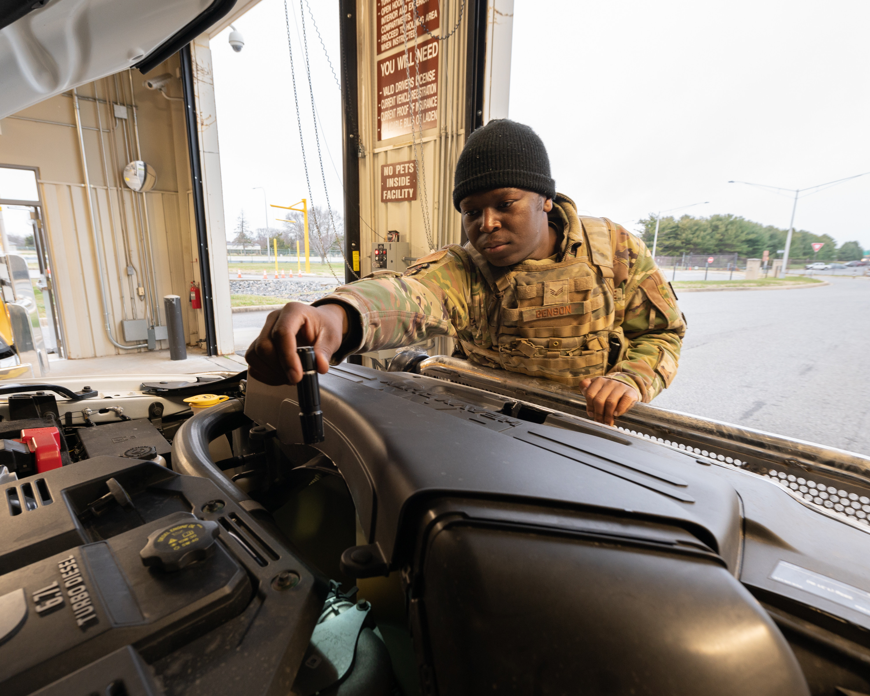 Team Dover continues mission during holiday season > Dover Air Force ...