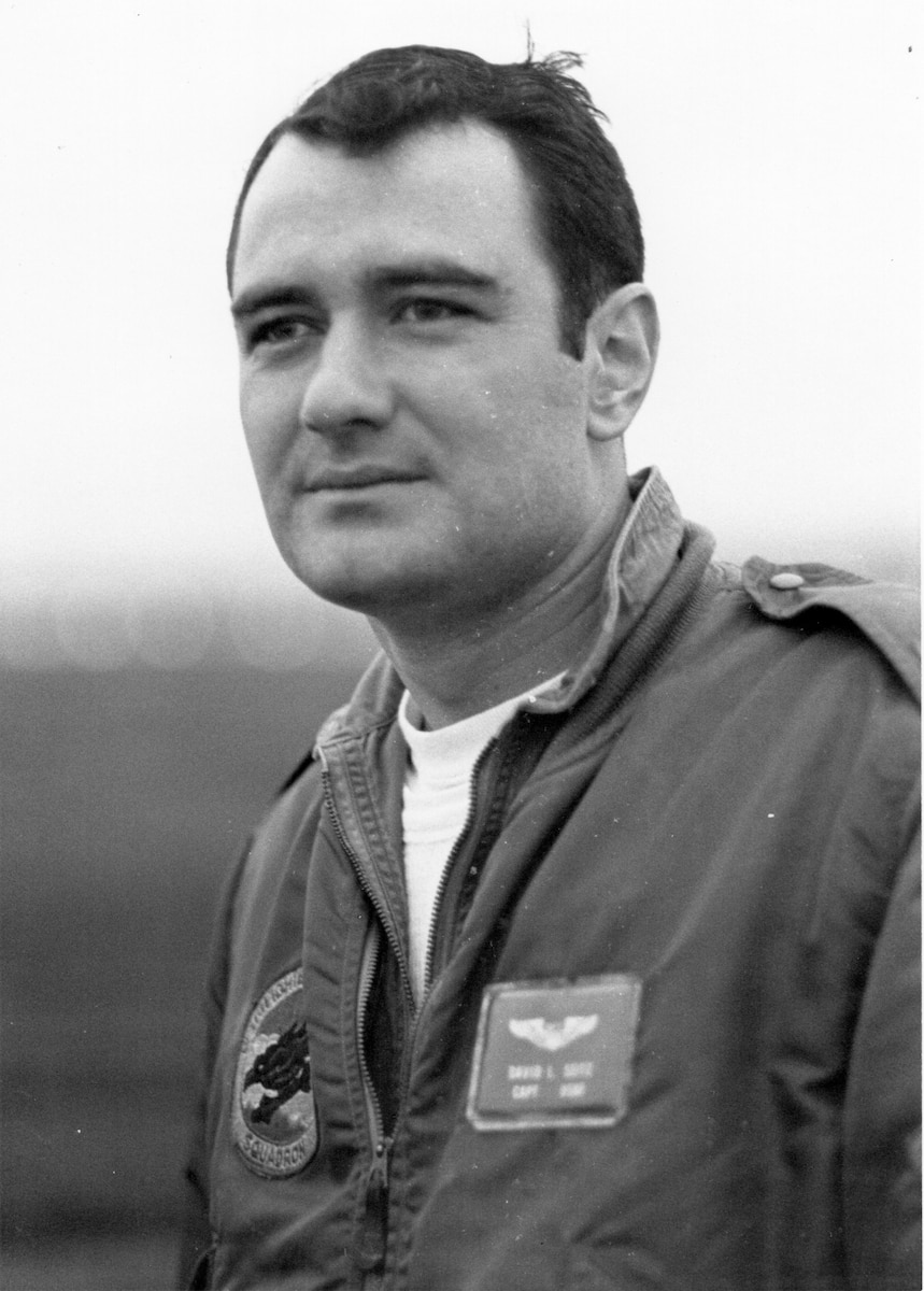 Remembering Captain David L. Seitz > 142nd Wing > Article Display