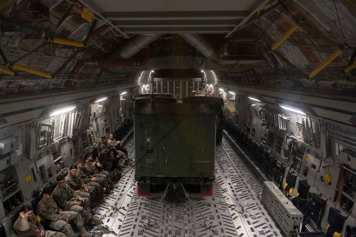Travis AFB trains together with USMC > Ramstein Air Base > Article Display