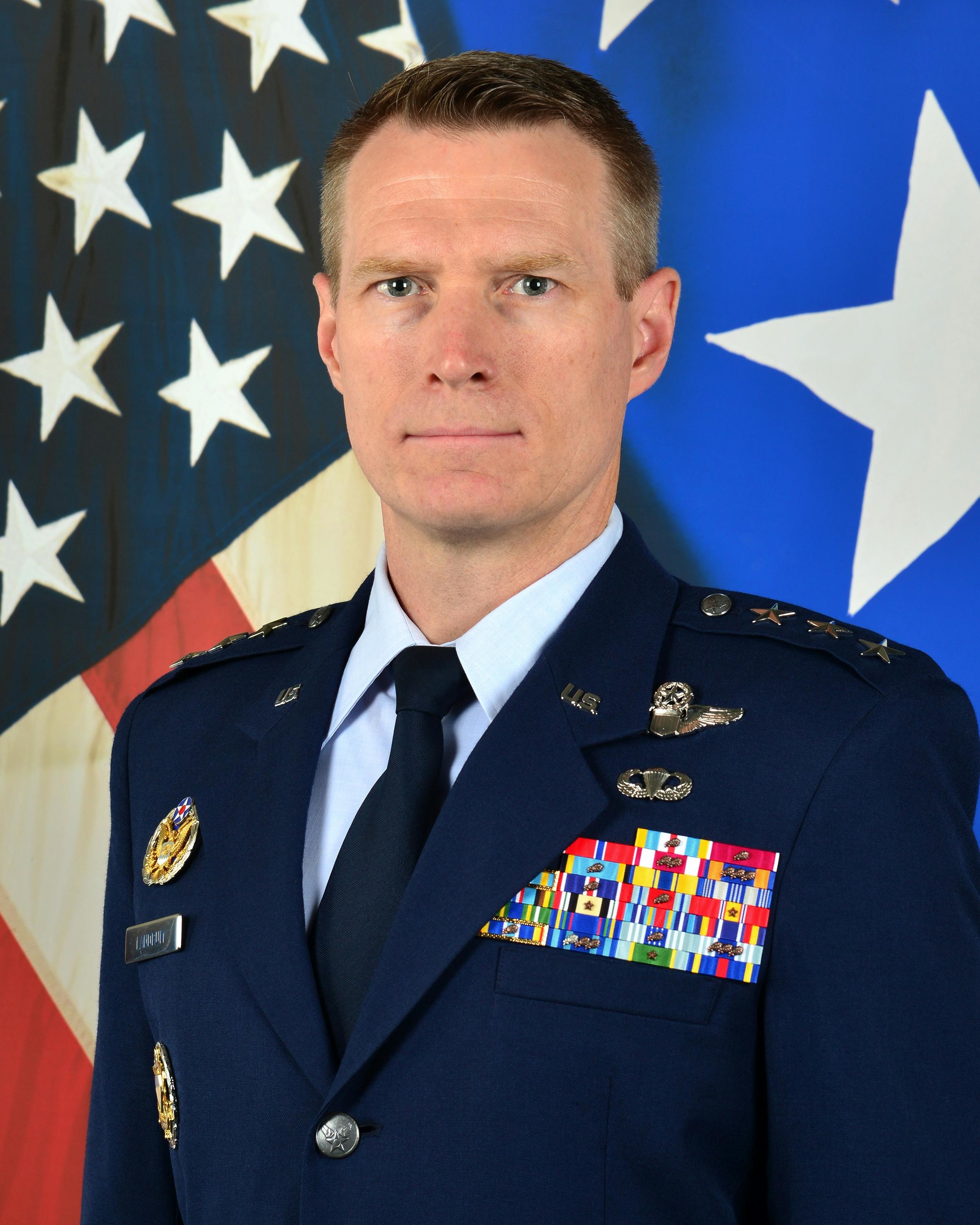 File:Lt Gen Lance K. Landrum.jpg - Wikimedia Commons