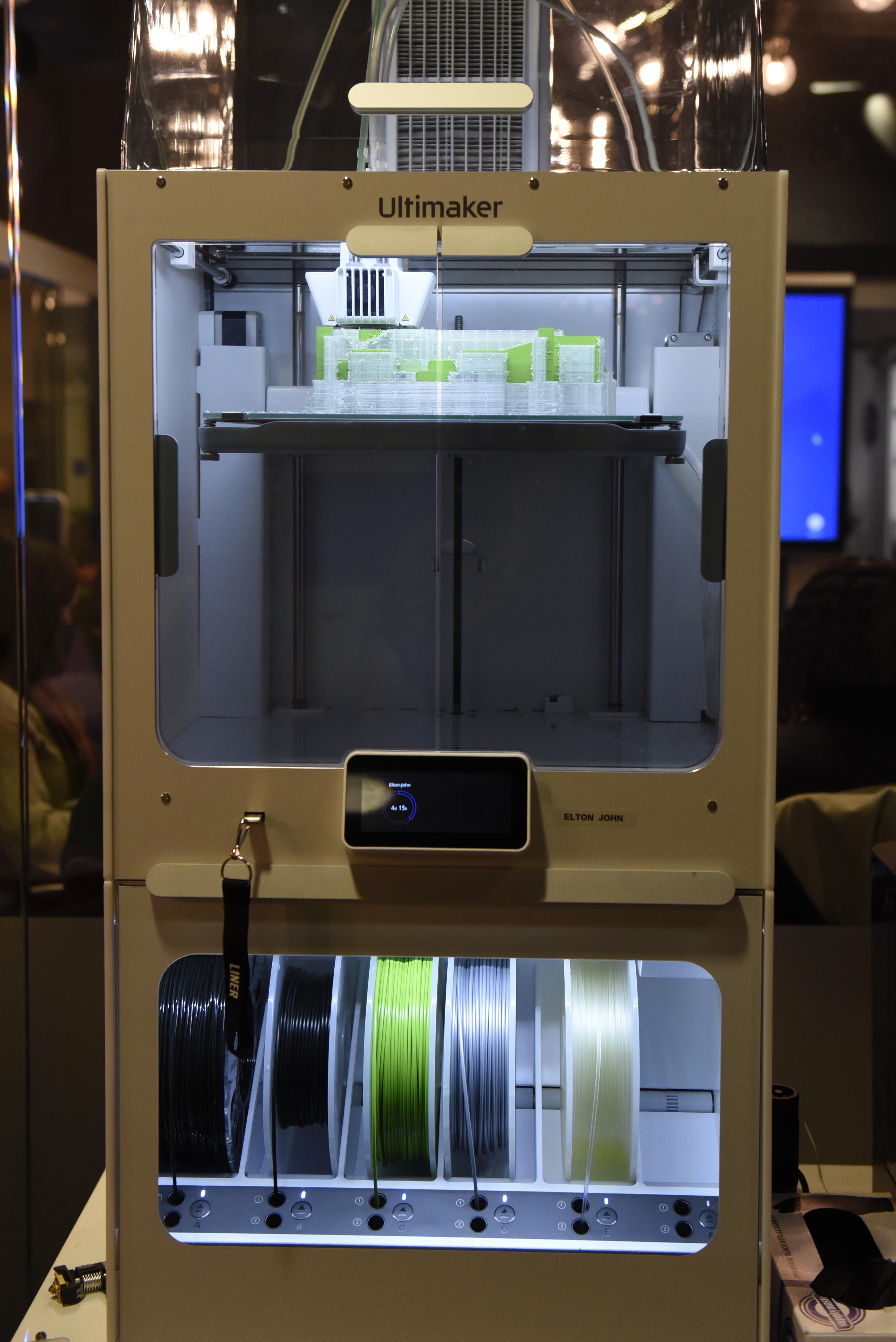 SparkX Cell accelerates change for JBA dental clinic > Air Force ...