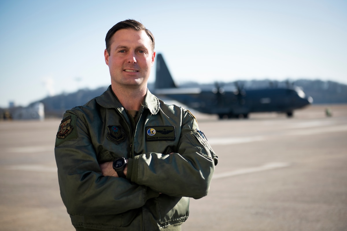 Instructor Pilot earns Outstanding Airman of the Year 2021 > 193rd ...