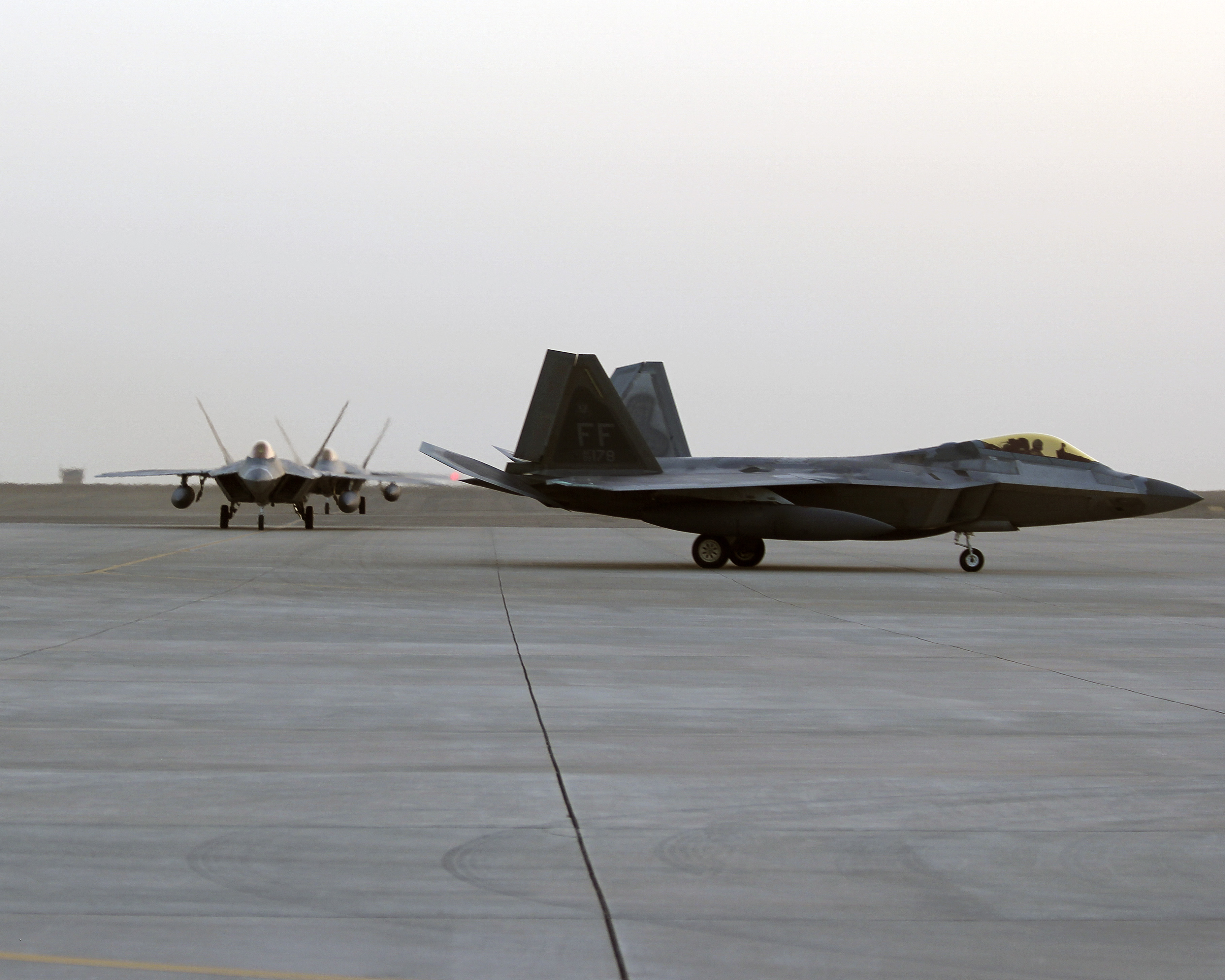 F-22 Raptors deploy to United Arab Emirates in show of support to ...