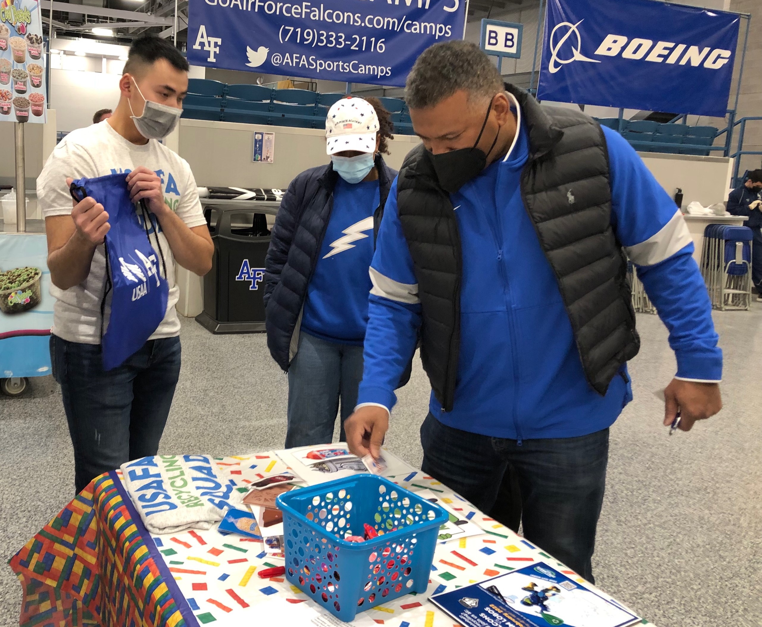 Cadets score in collegiate recycling competition > United States Air ...