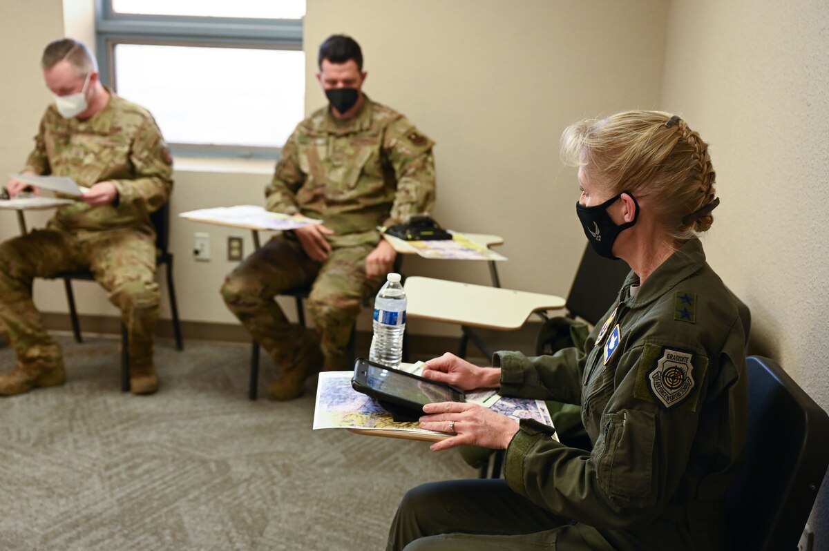 U.S. Air Force Chief of Safety tours 512th Rescue Squadron co-pilots UH ...