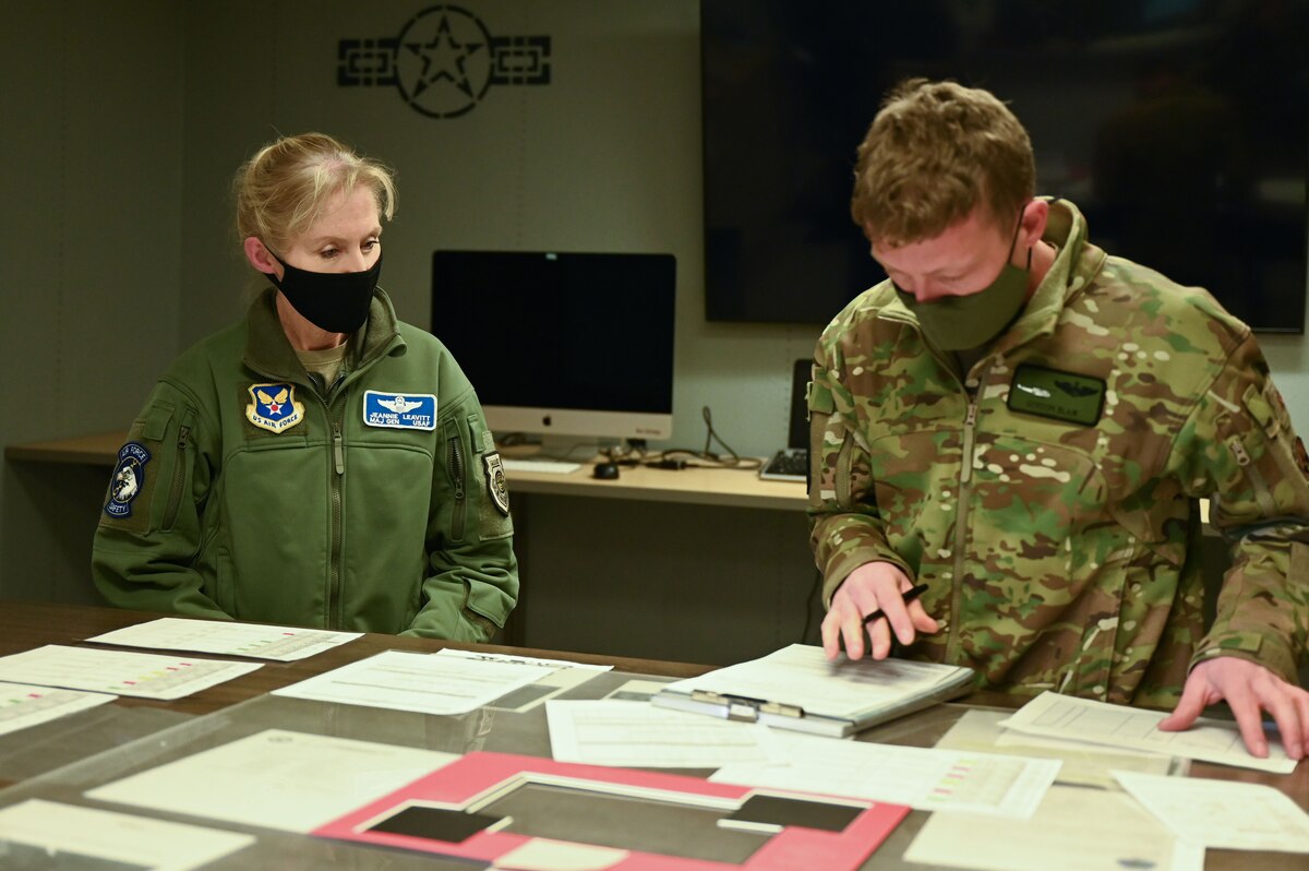 U.S. Air Force Chief of Safety tours 512th Rescue Squadron co-pilots UH ...