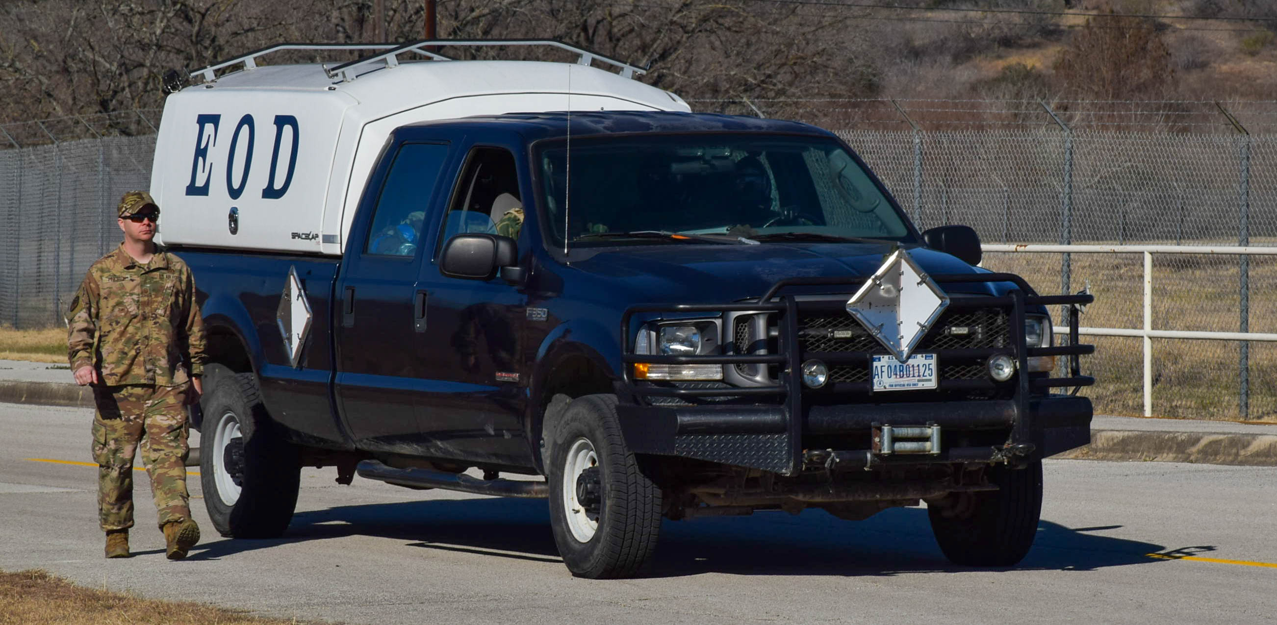 433rd CES performs Total Force explosive ordnance training > Air Force ...