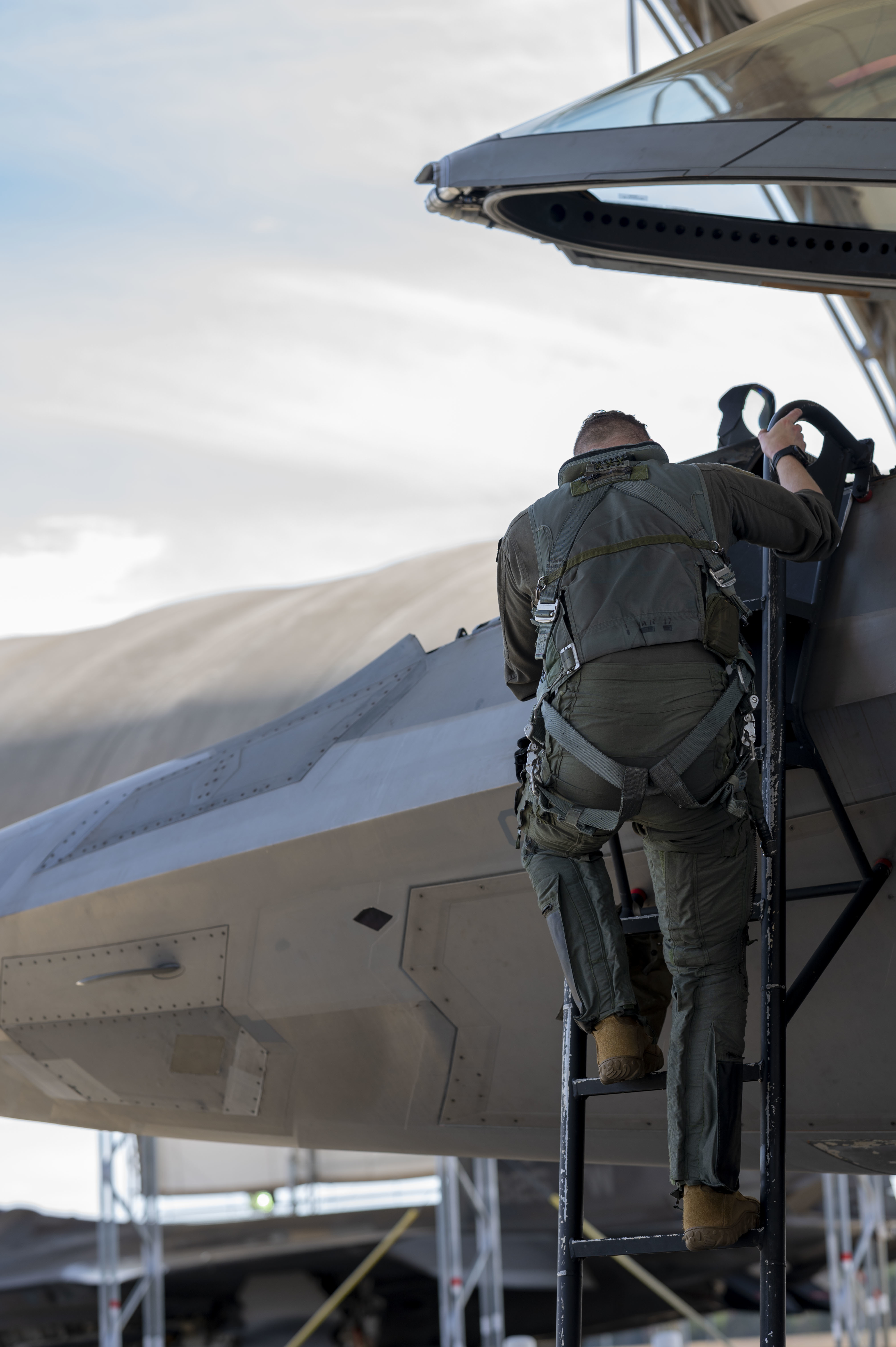 Learning to ride a Raptor; the 43d FS mission > Tyndall Air Force Base ...
