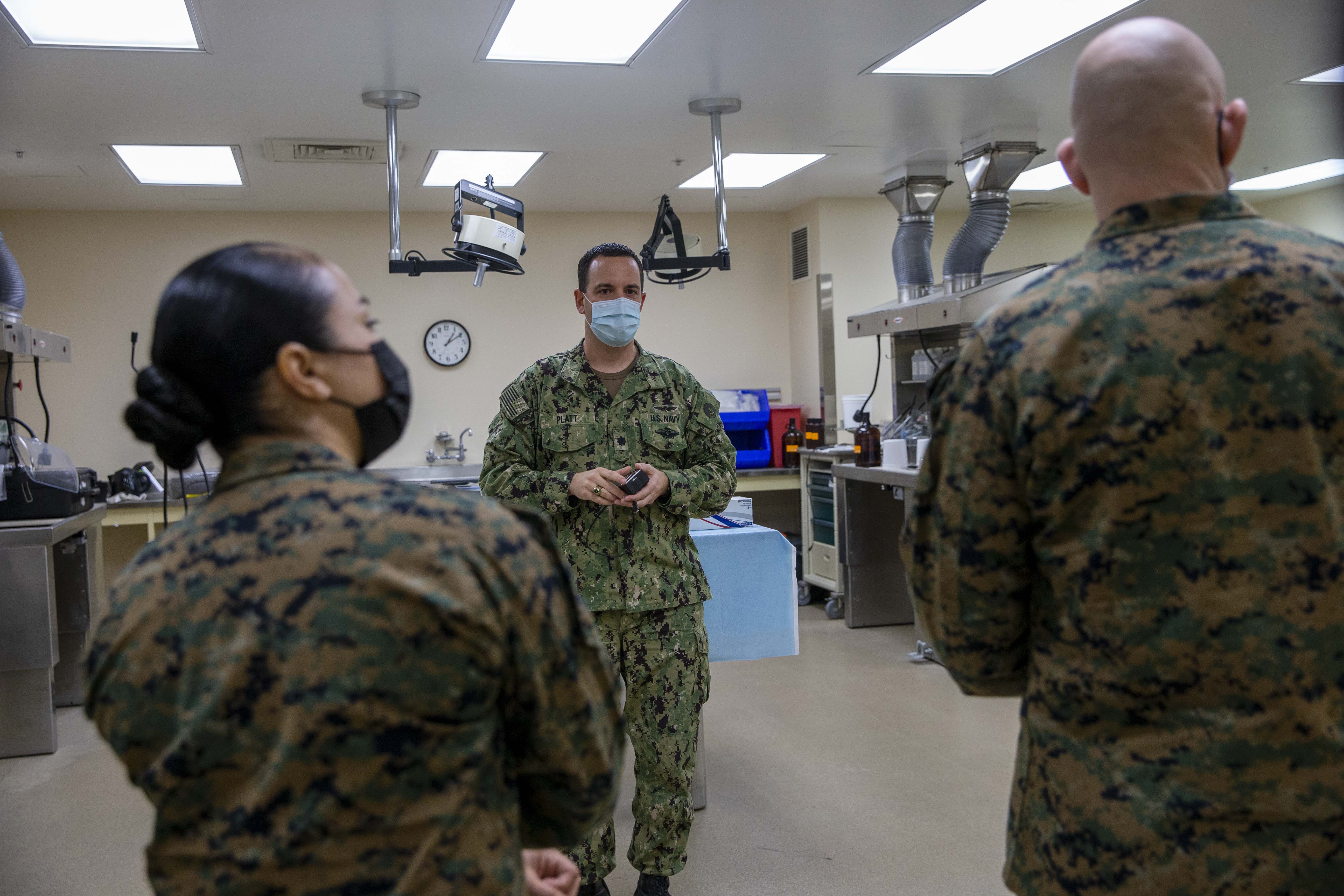 Sergeant Major of the Marine Corps visits Armed Forces Medical Examiner ...