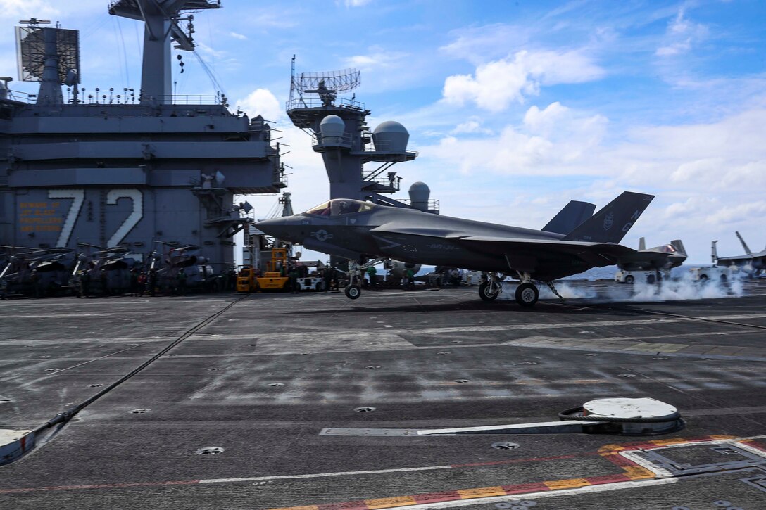 220223-N-VI910-1445