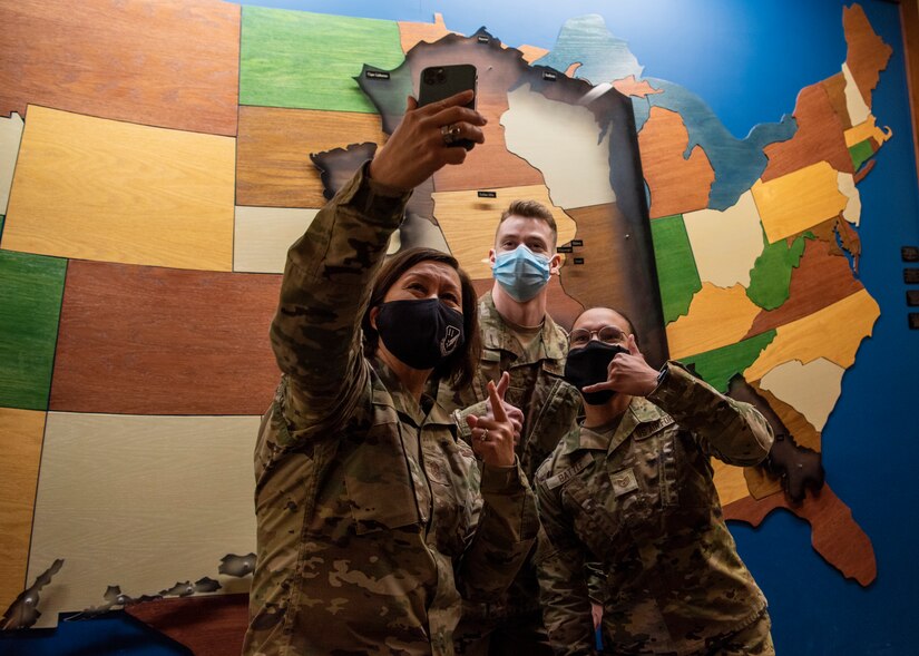 CMSAF JoAnne S. Bass visits JBER > Joint Base Elmendorf-Richardson > News