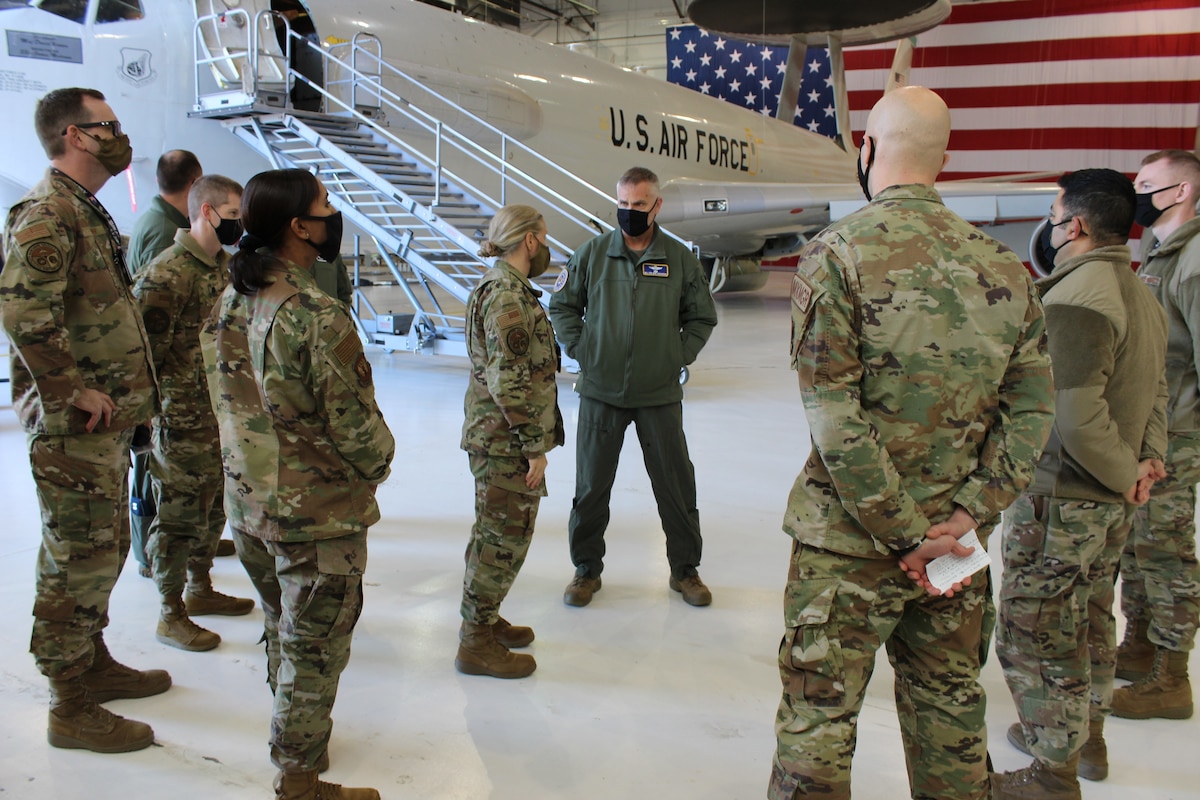 552 ACW puts readiness on display for 15 AF command team > 552nd Air ...