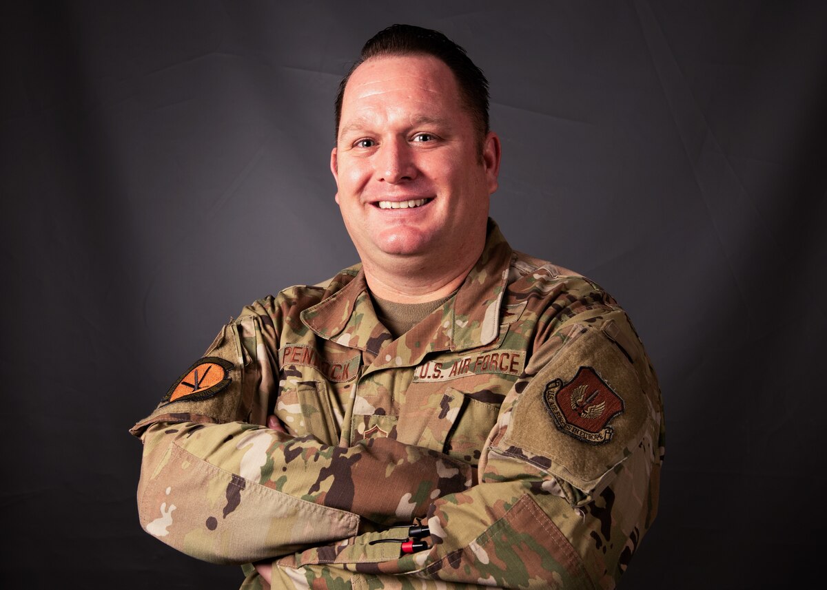 Incirlik Airmen earn high-value contracting officer warrants > Incirlik ...