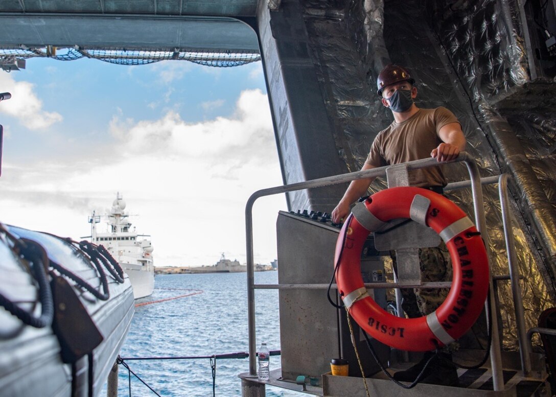 USS Charleston Sailor Operates TBEC