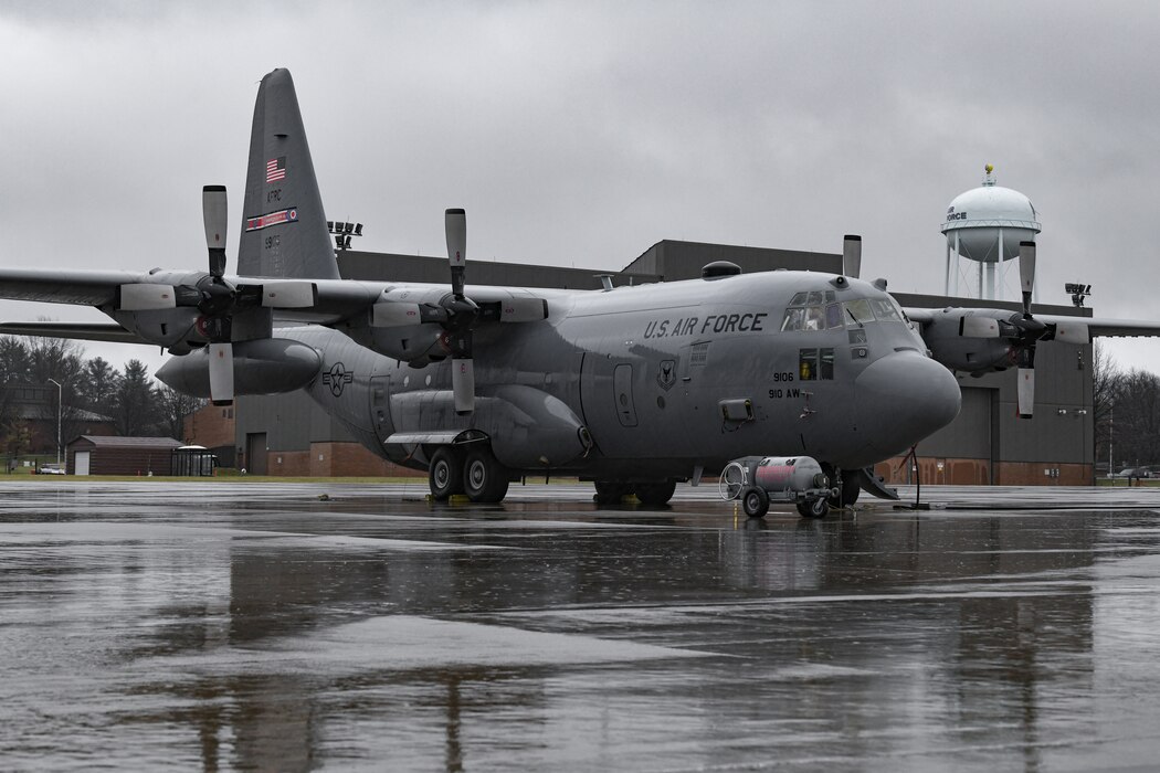 Youngstown Air Reserve Station > Home