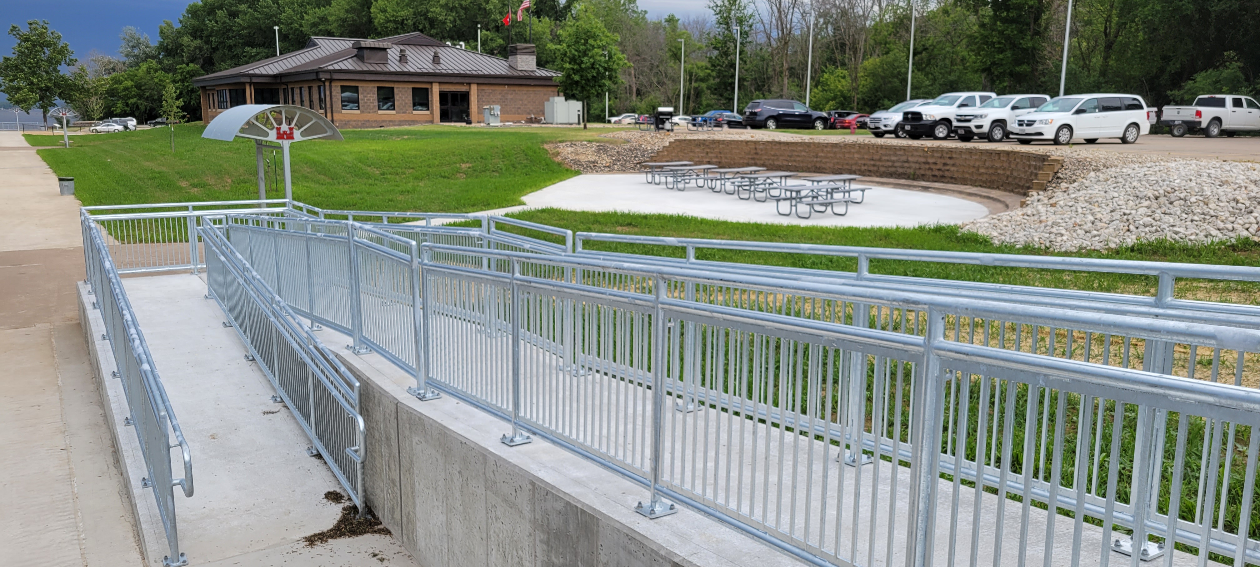 Locks and Dam 14 Riverfront Walkway Reopens > Rock Island District ...