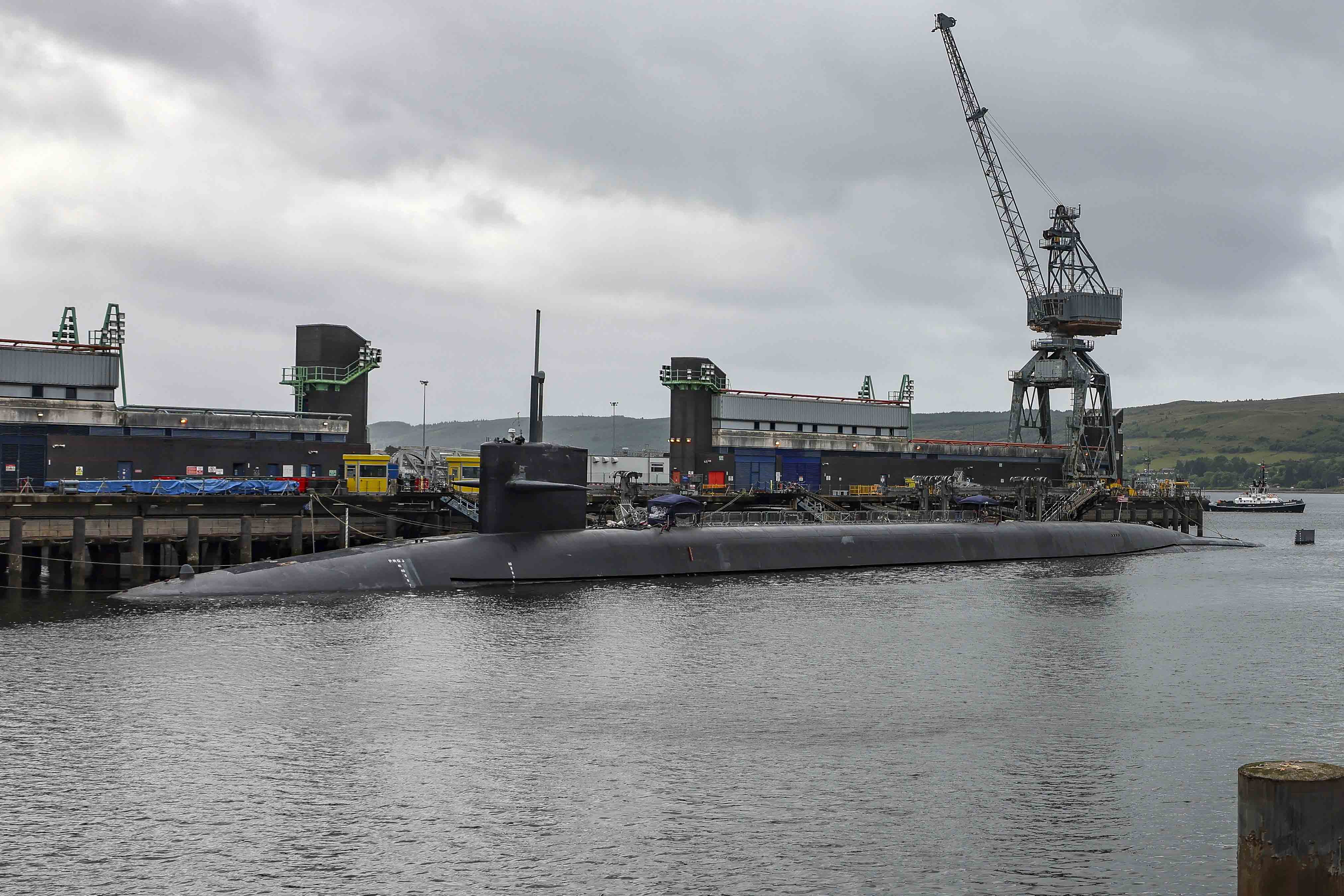 USS Rhode Island (SSBN 740) arrives in Faslane, Scotland > U.S ...