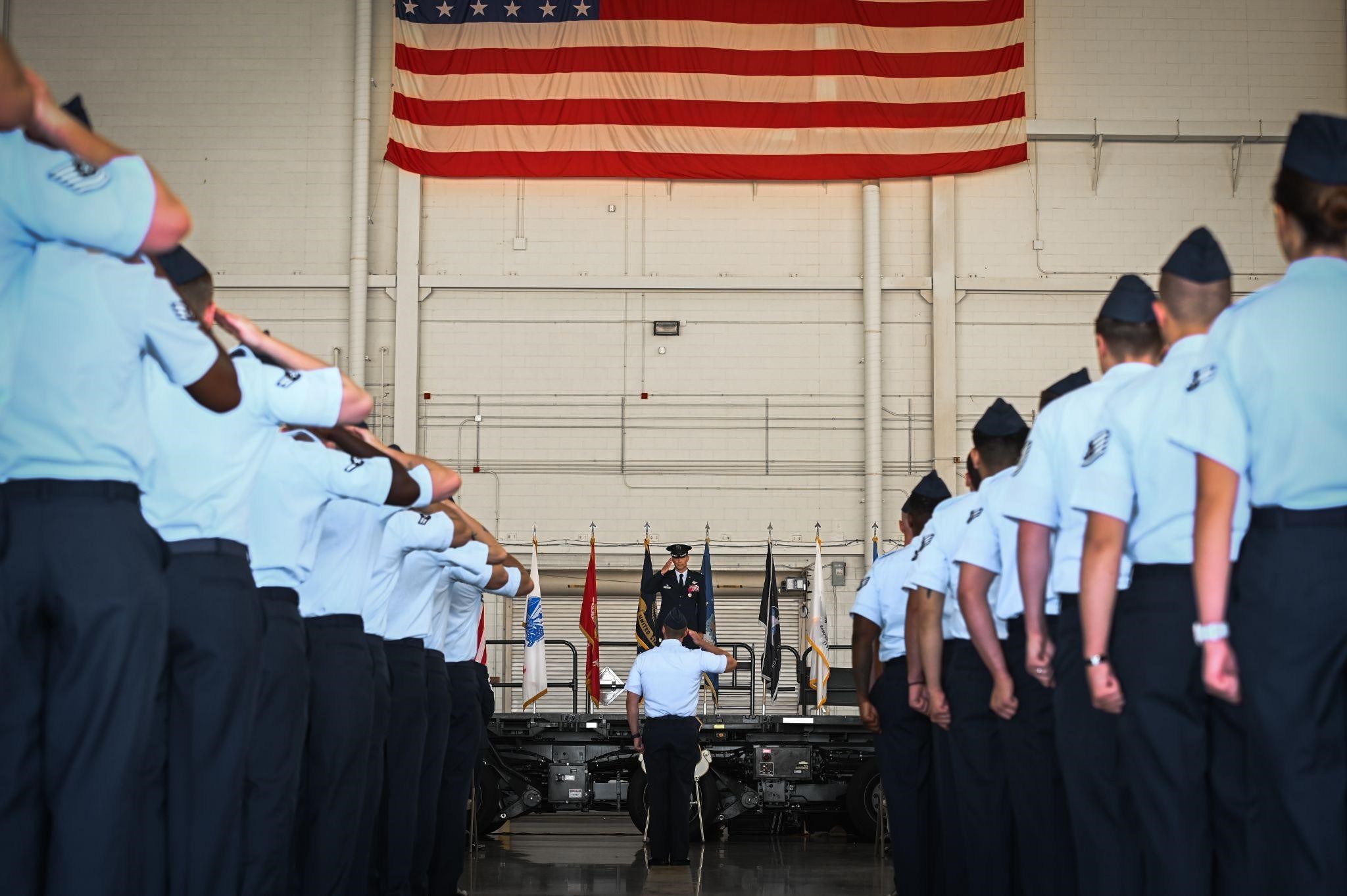 305th Air Mobility Wing welcomes new wing commander > Joint Base ...