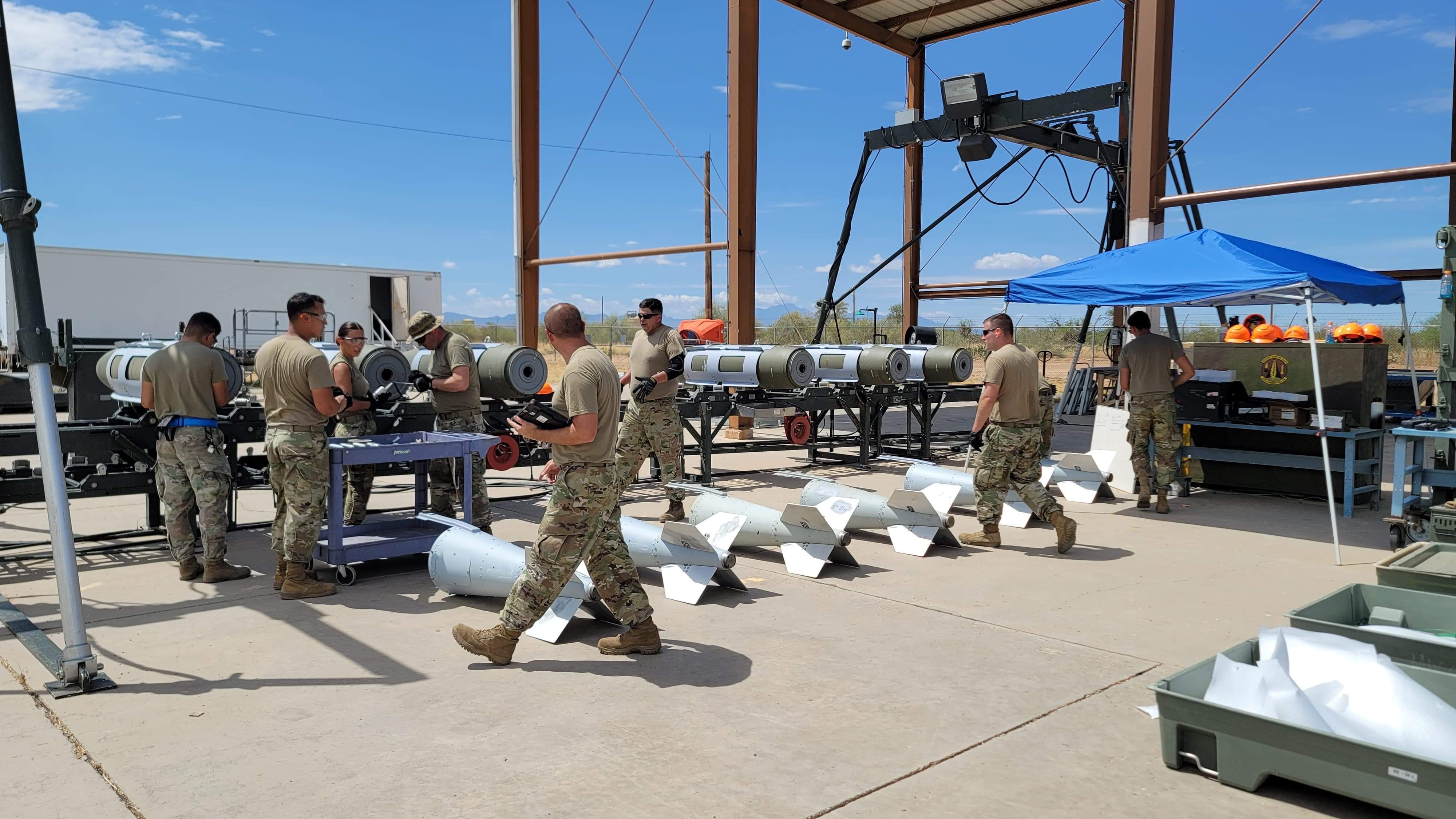 355th MUNS builds bombs and comradery > Air Combat Command > News
