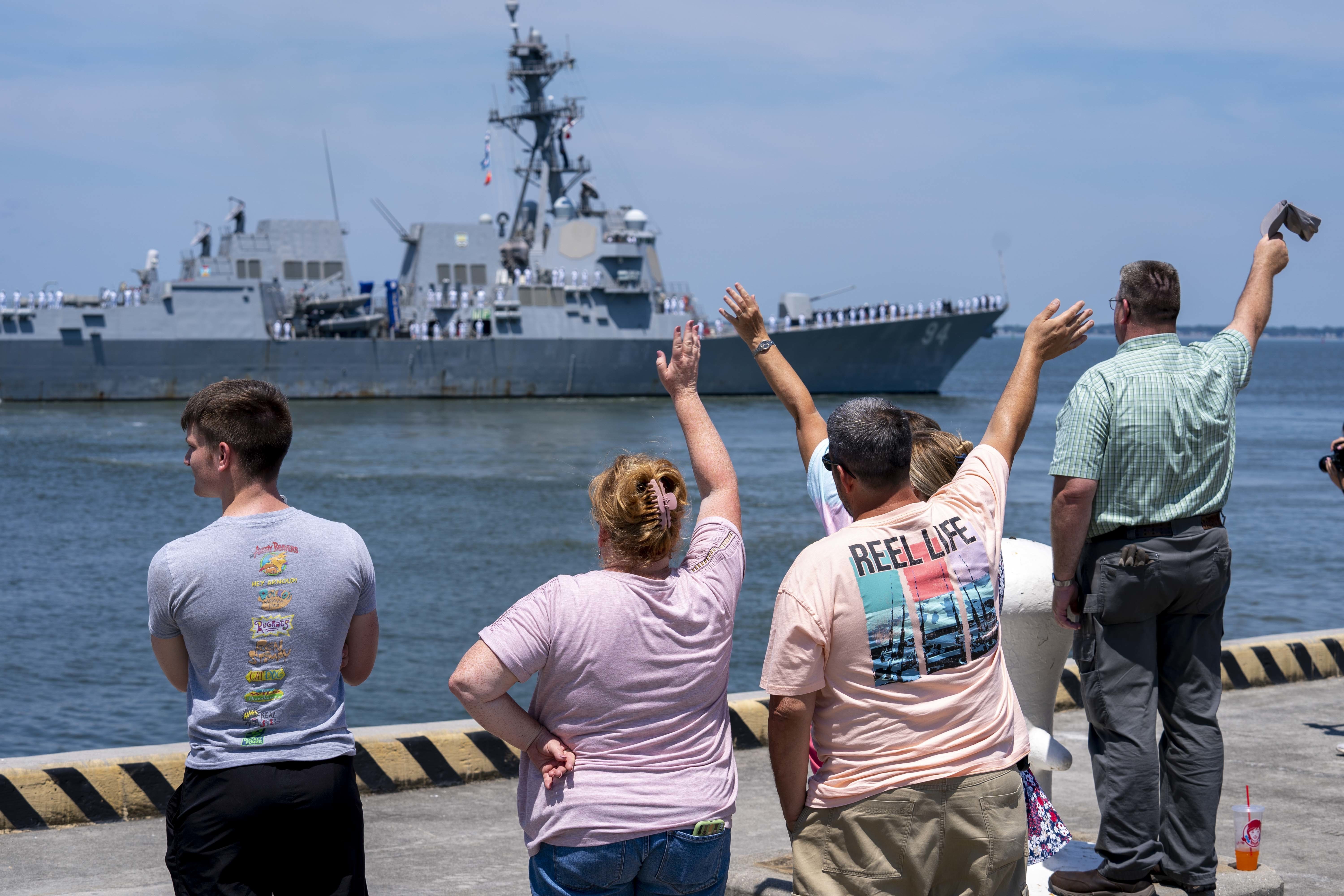USS Nitze Departs on Deployment > United States Navy > News Stories