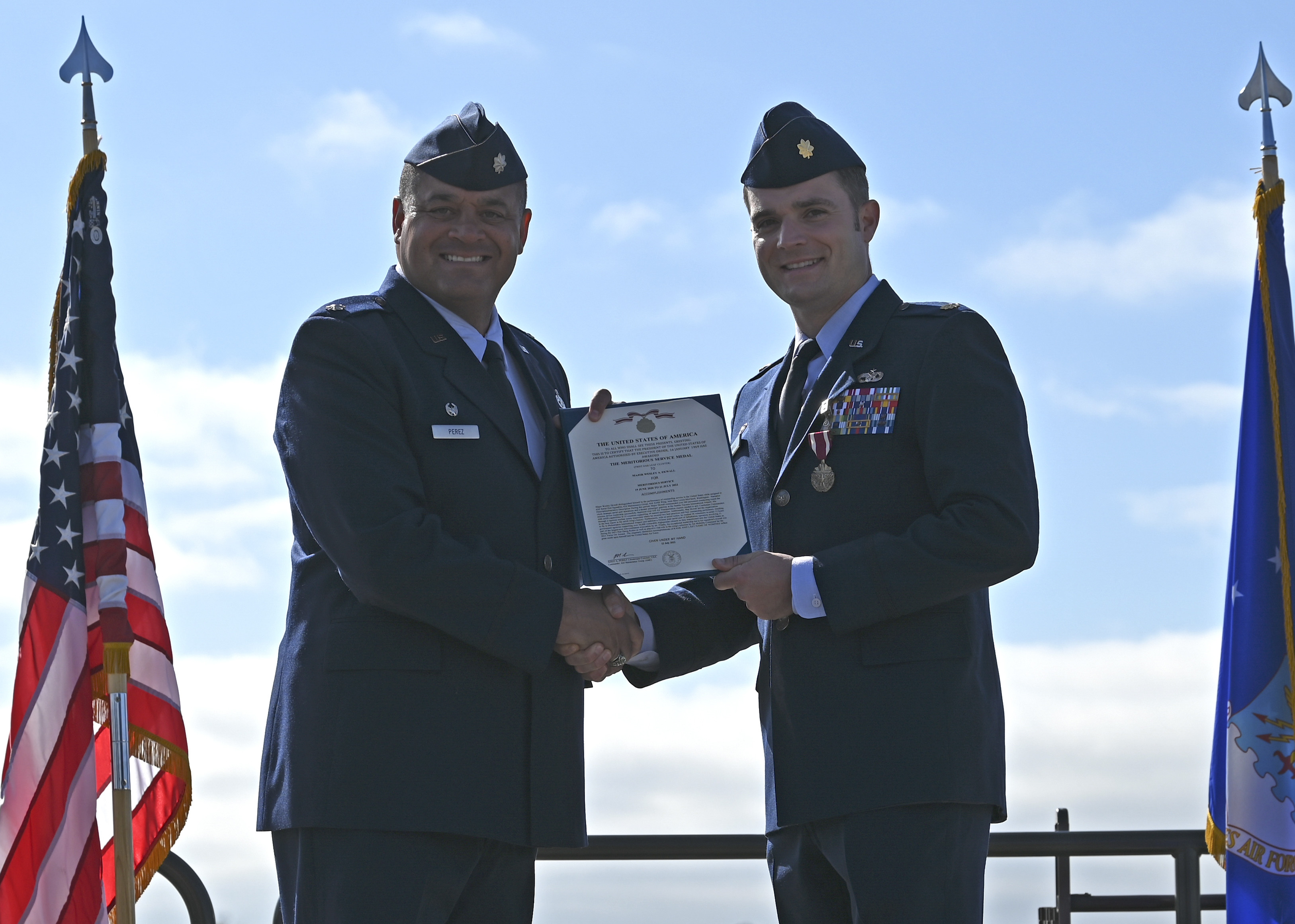 62nd Aerial Port Squadron gains new leader > Team McChord > Article Display