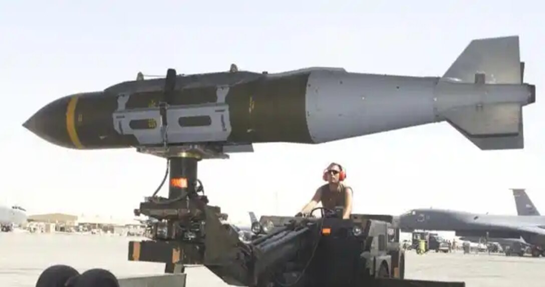 JDAM loading