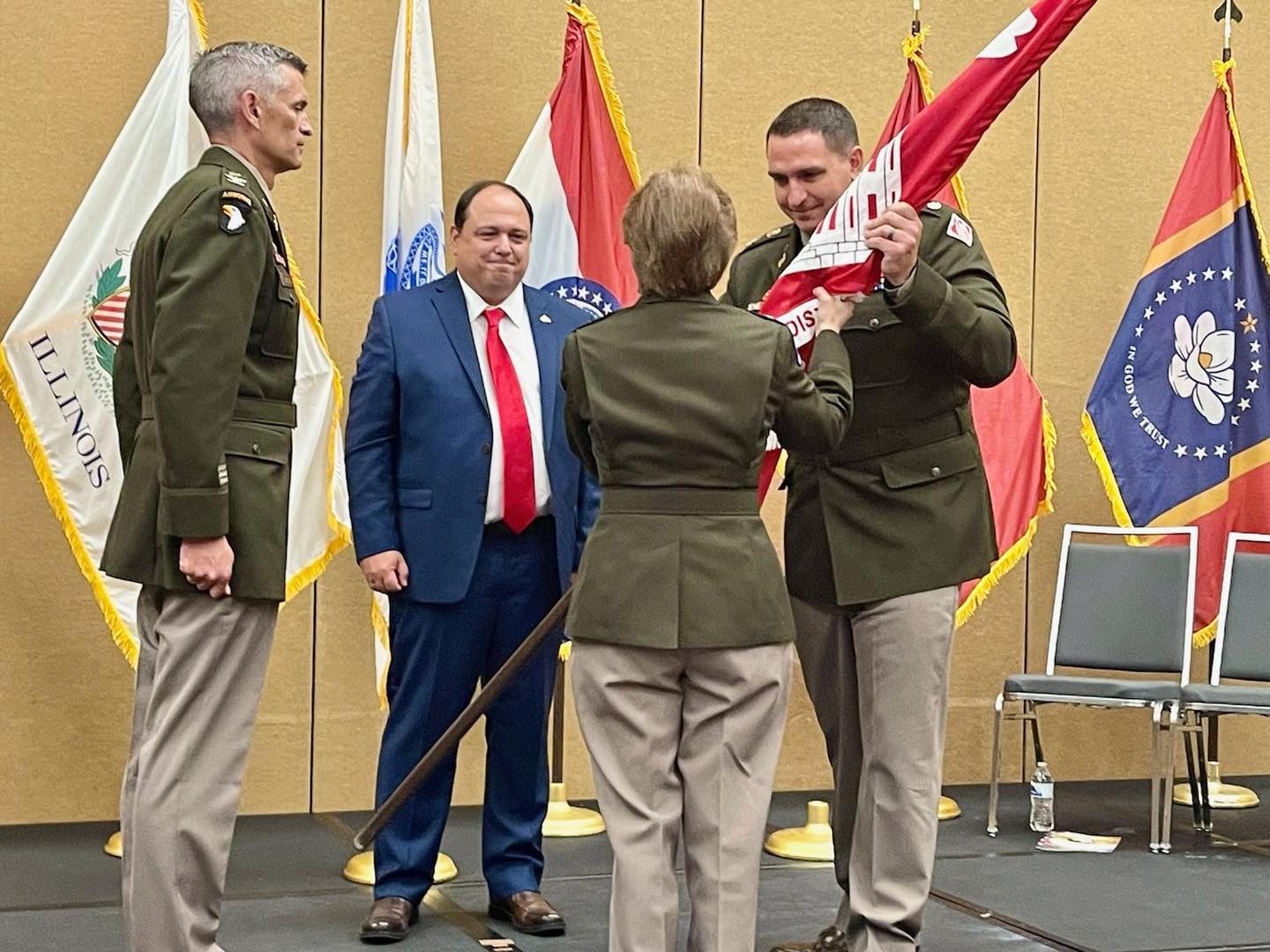 Sawser takes command of USACE Memphis District