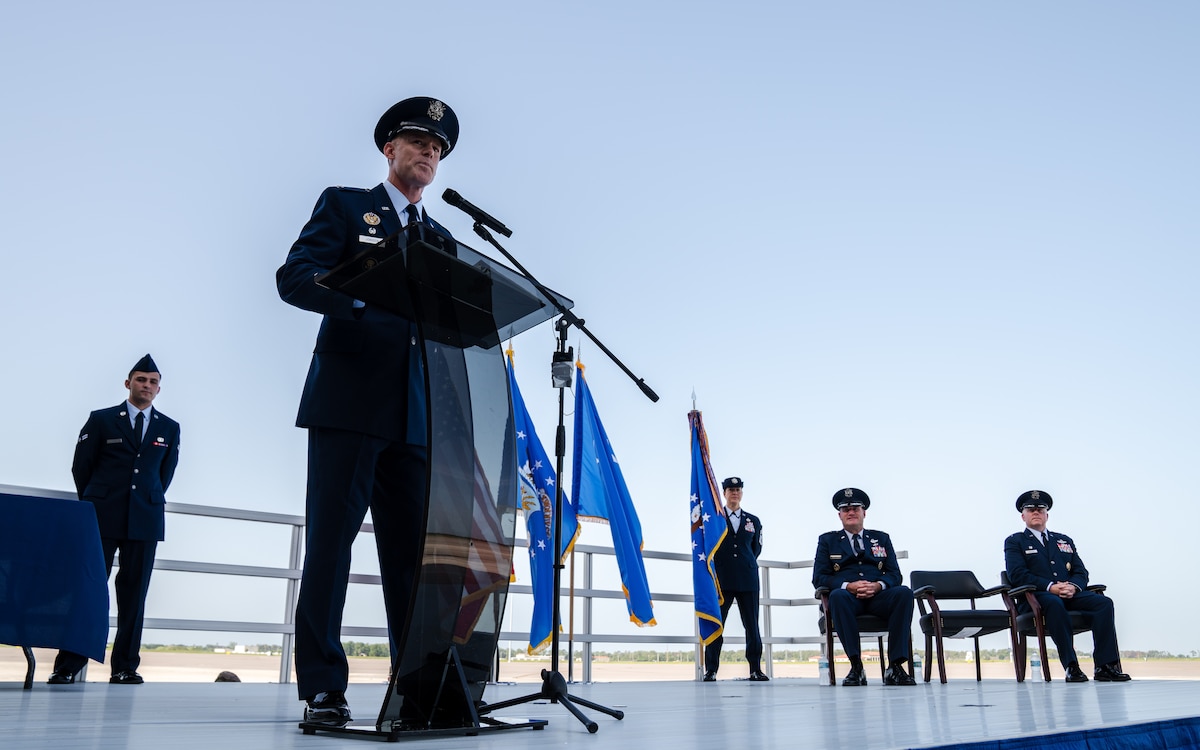 6th ARW welcomes new commander > MacDill Air Force Base > News