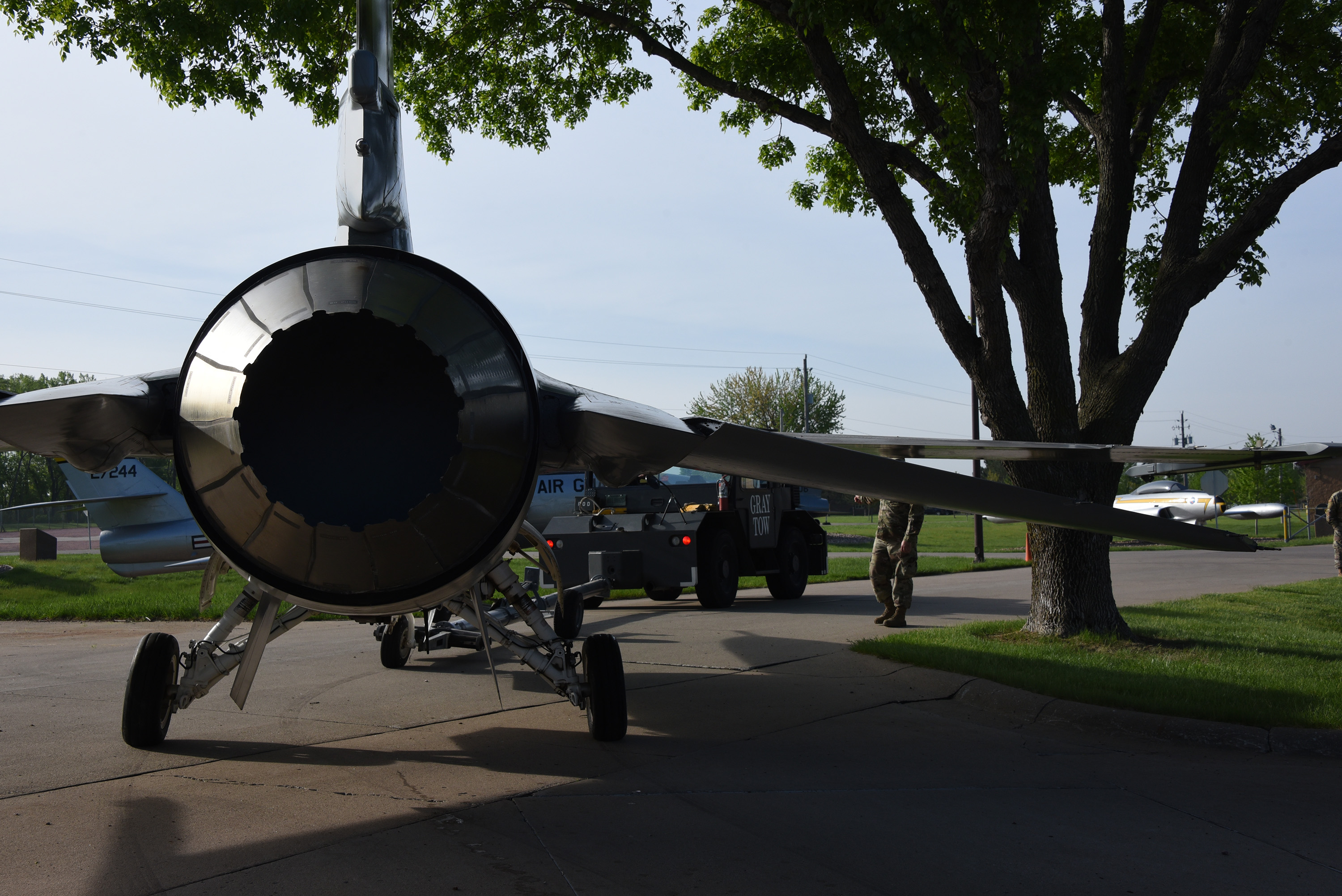 F-16 tail