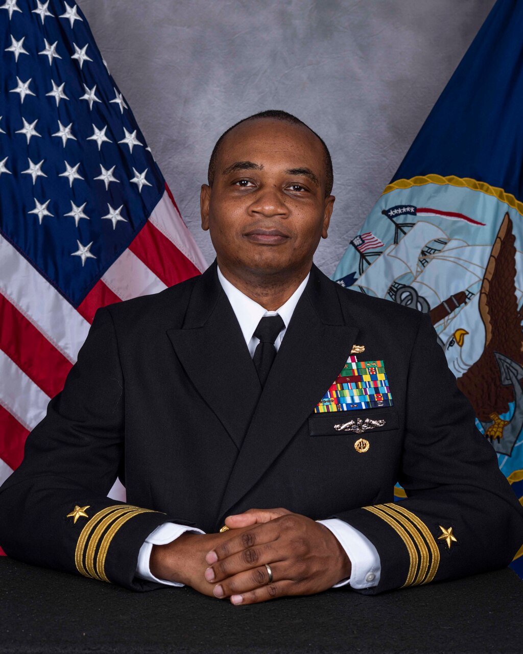 xo > Commander, Navy Region Southeast > Bio Detail
