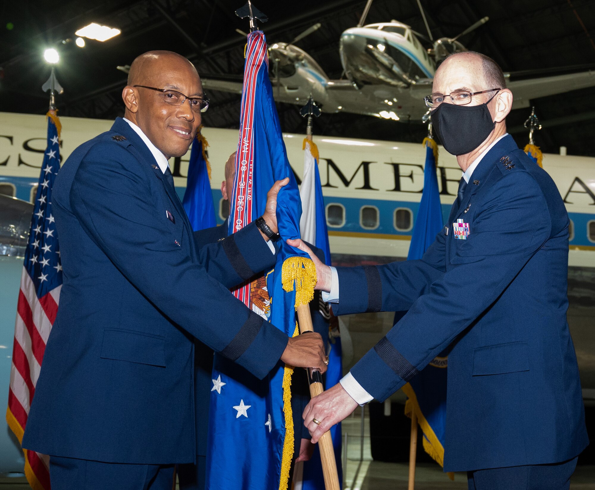 Richardson takes command > One AFRL – One Fight > Article Display
