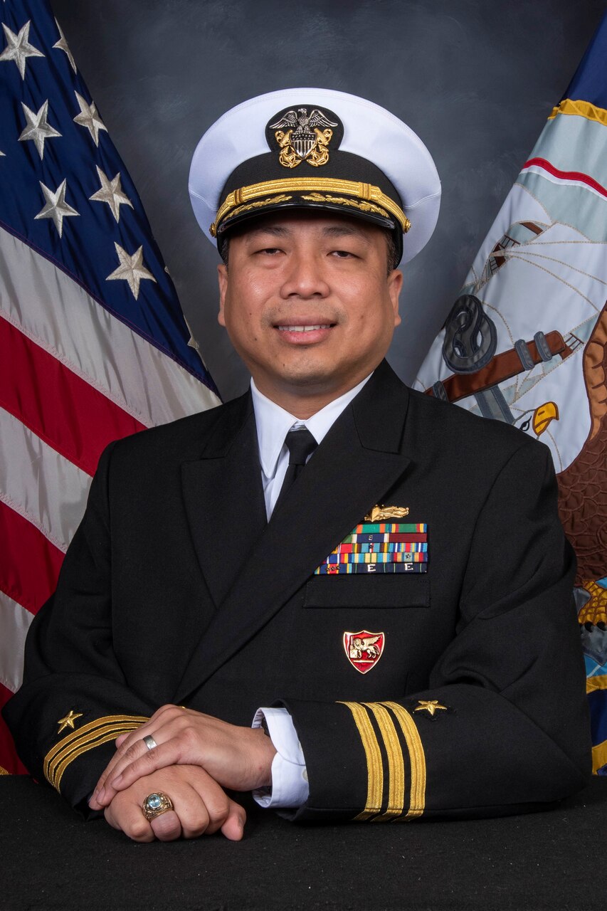 XO > Commander, Navy Region Europe, Africa, Central > Bio Detail