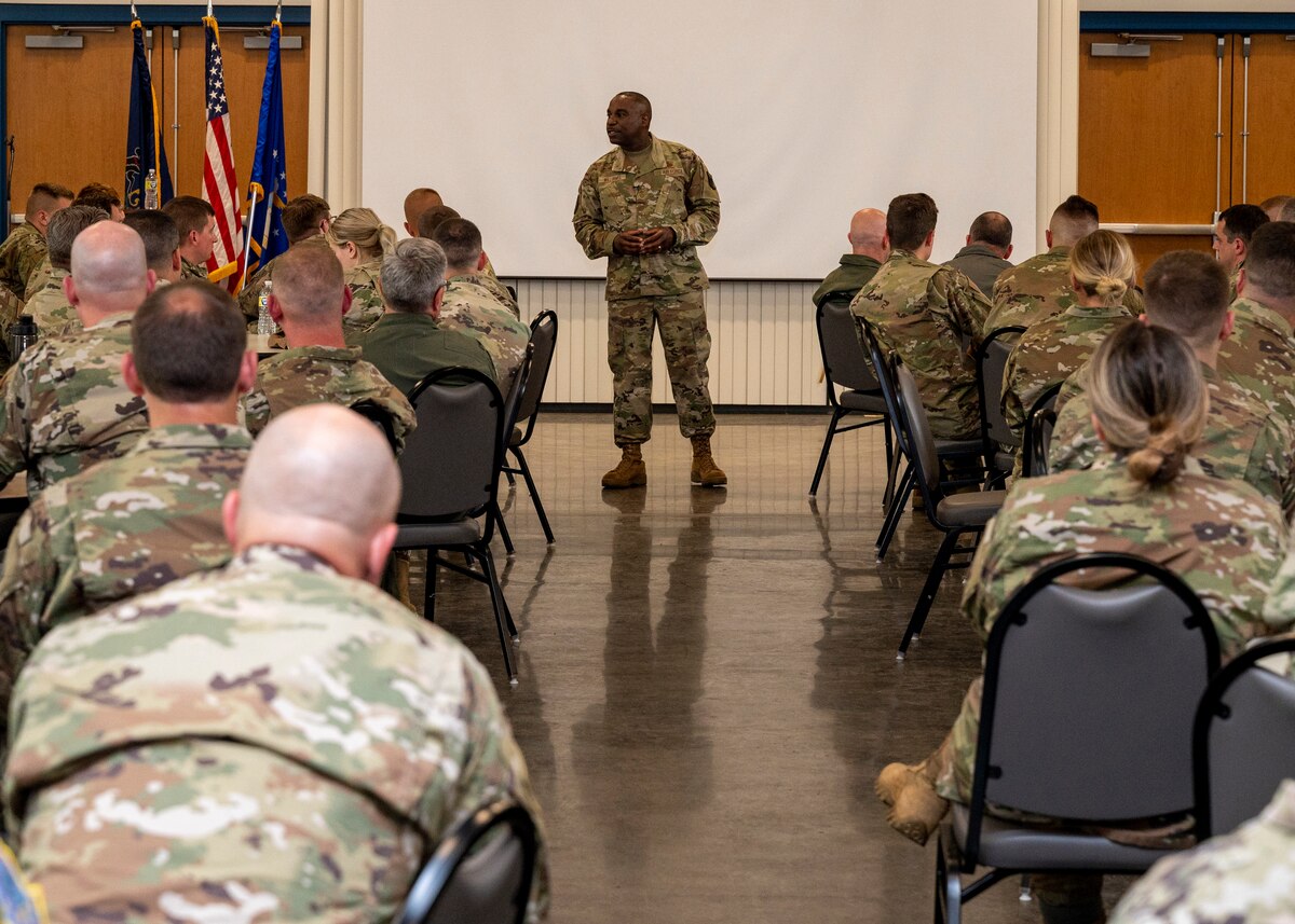 Hearing Our Airmen: Command Chief of the Air National Guard Visited the ...