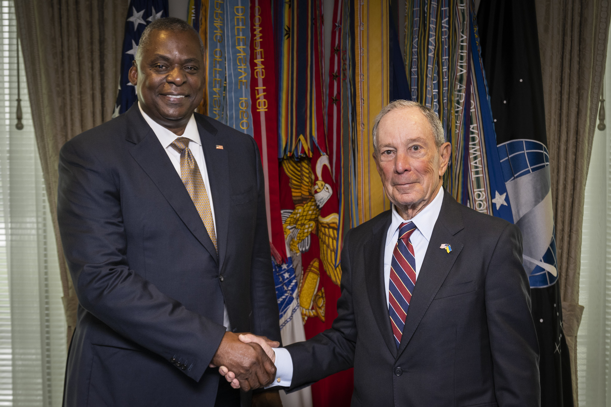 Michael Bloomberg Sworn In as Defense Innovation Board Chair > U.S ...