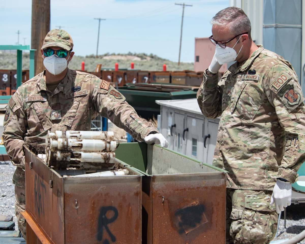Utah Air National Guard EOD flight responds to an emergency > Air ...