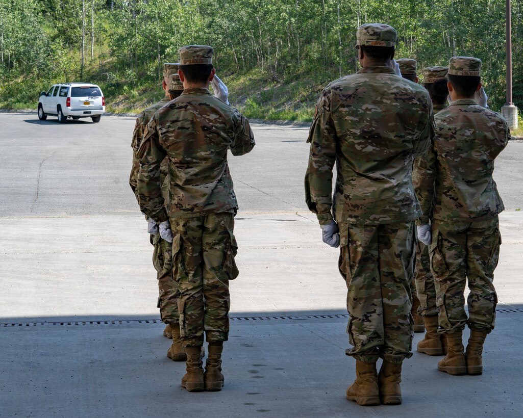 JBER Honor Guard completes Colony Glacier honorable movement of remain