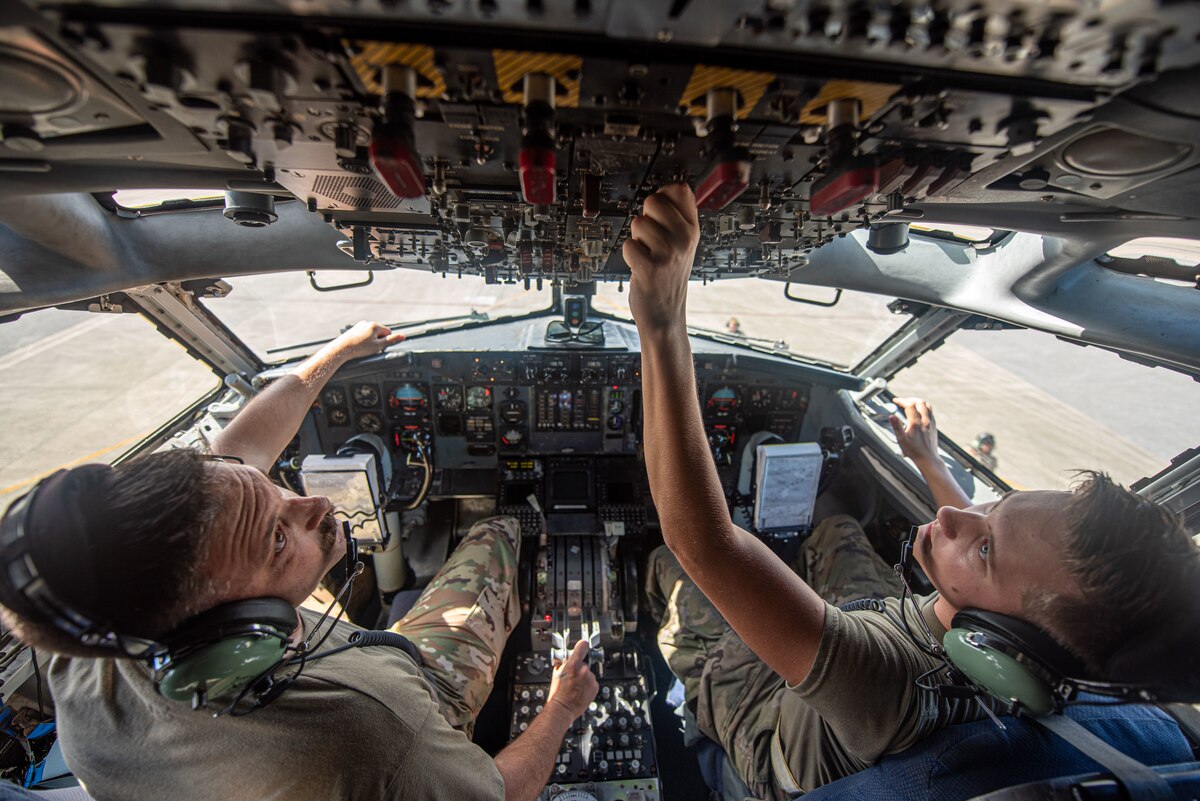 961st AACS: Our eyes in the sky > Kadena Air Base > News