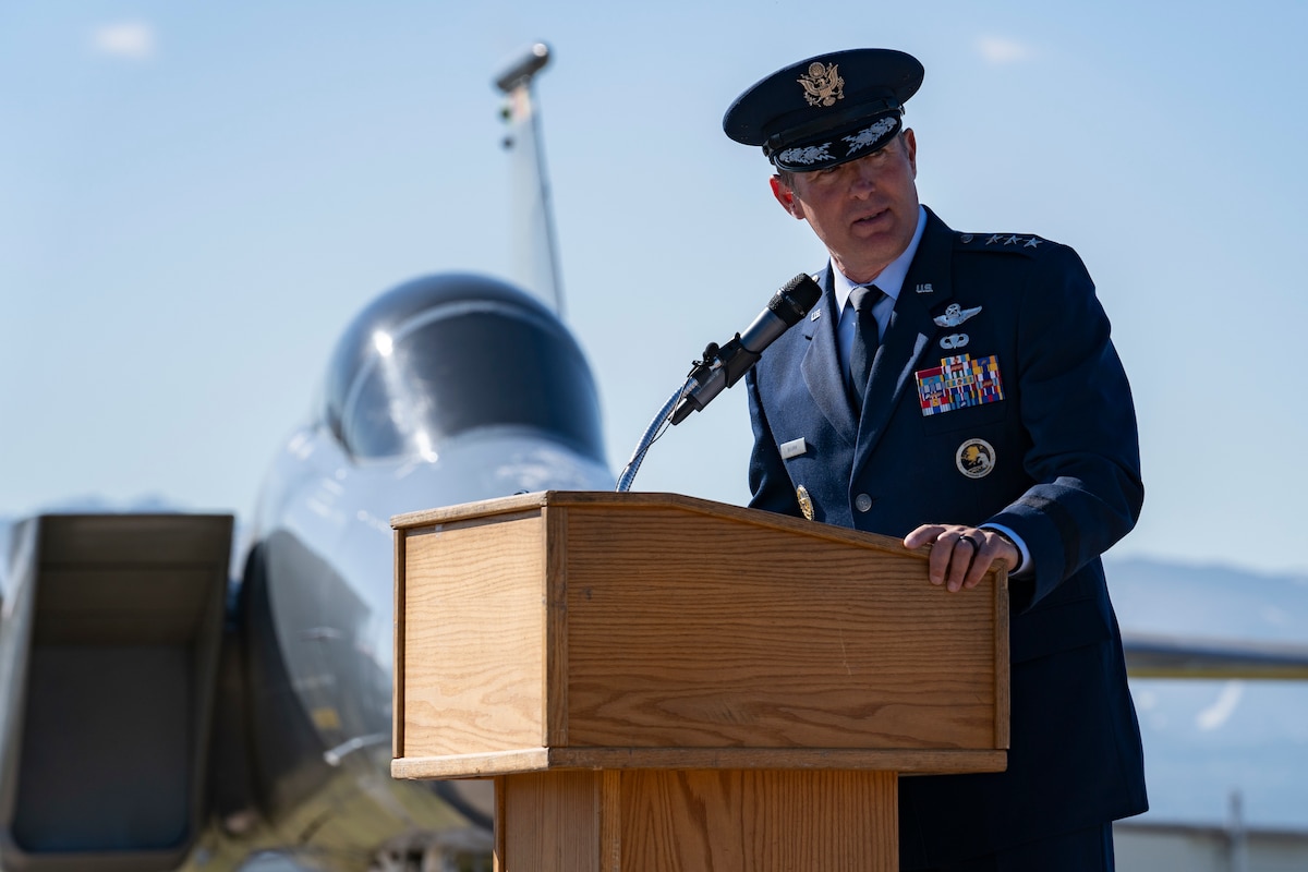 JBER welcomes new base commander > 477th Fighter Group > Article Display