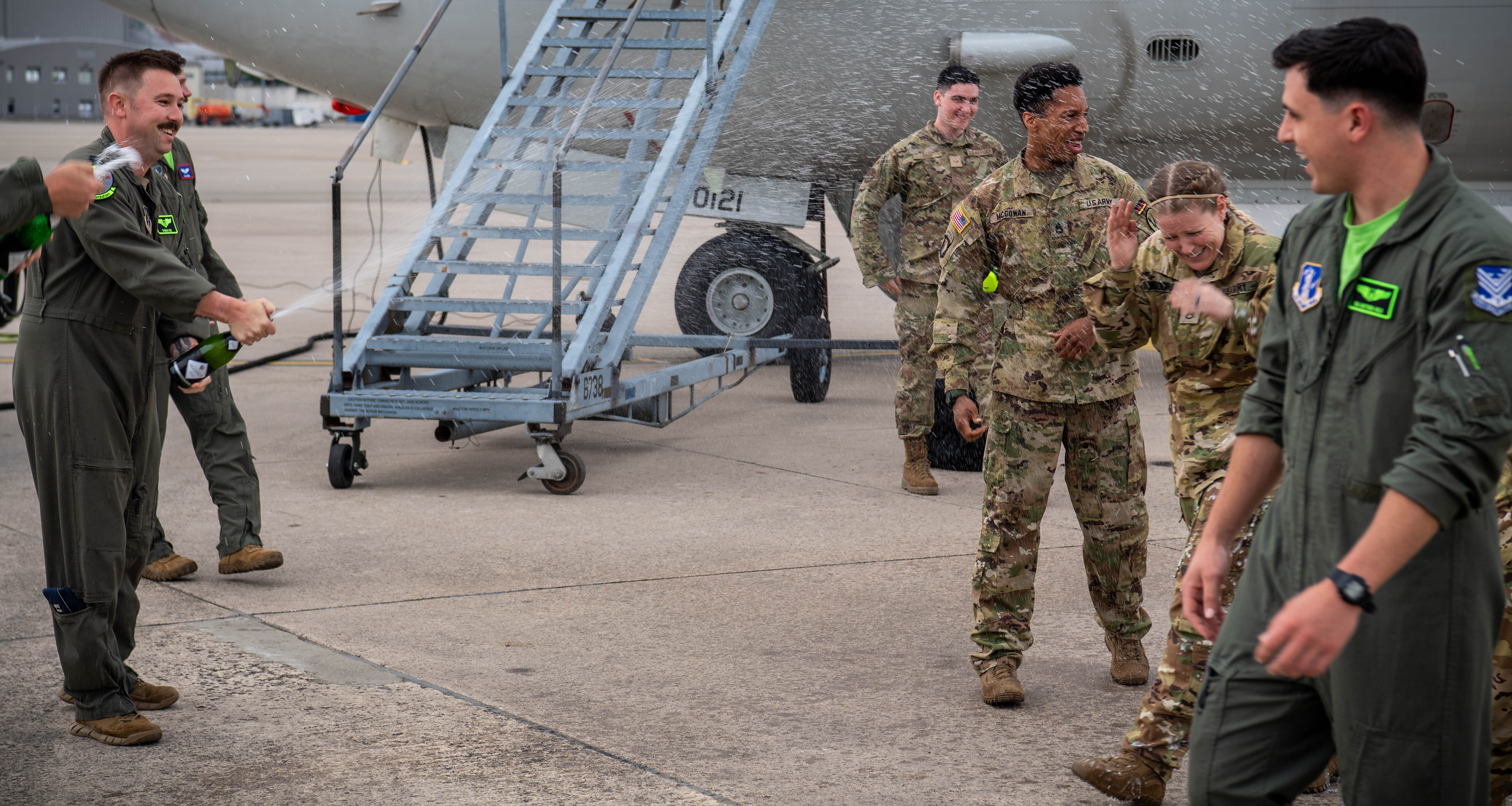 30-year-old team shares last flight > Air Combat Command > News