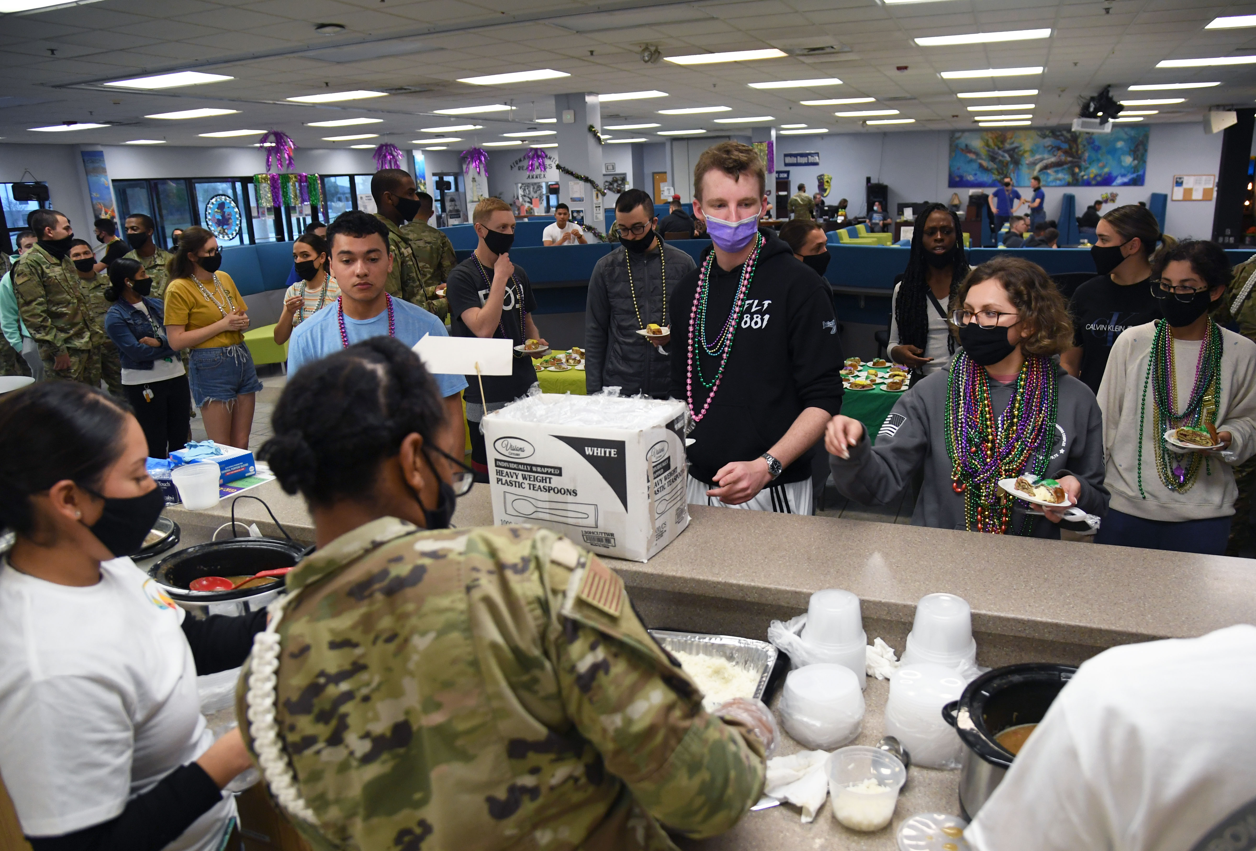 Keesler personnel "Let The Good Times Roll" > 505th Command and Control ...