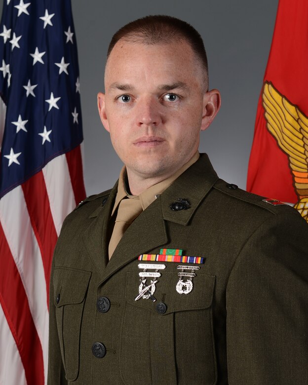 Commanding Officer > Marine Corps Forces Reserve > Biography