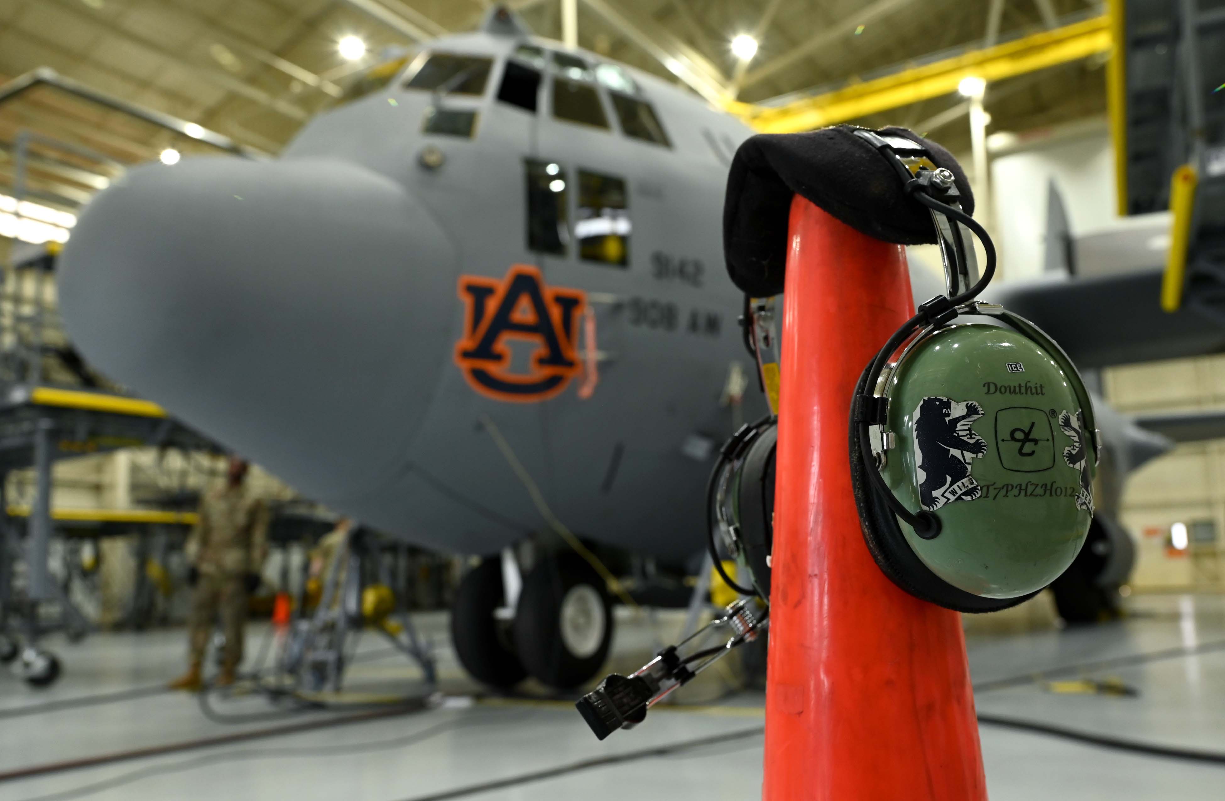 Isochronal Inspections bring Maintainers Together > Maxwell Air Force ...