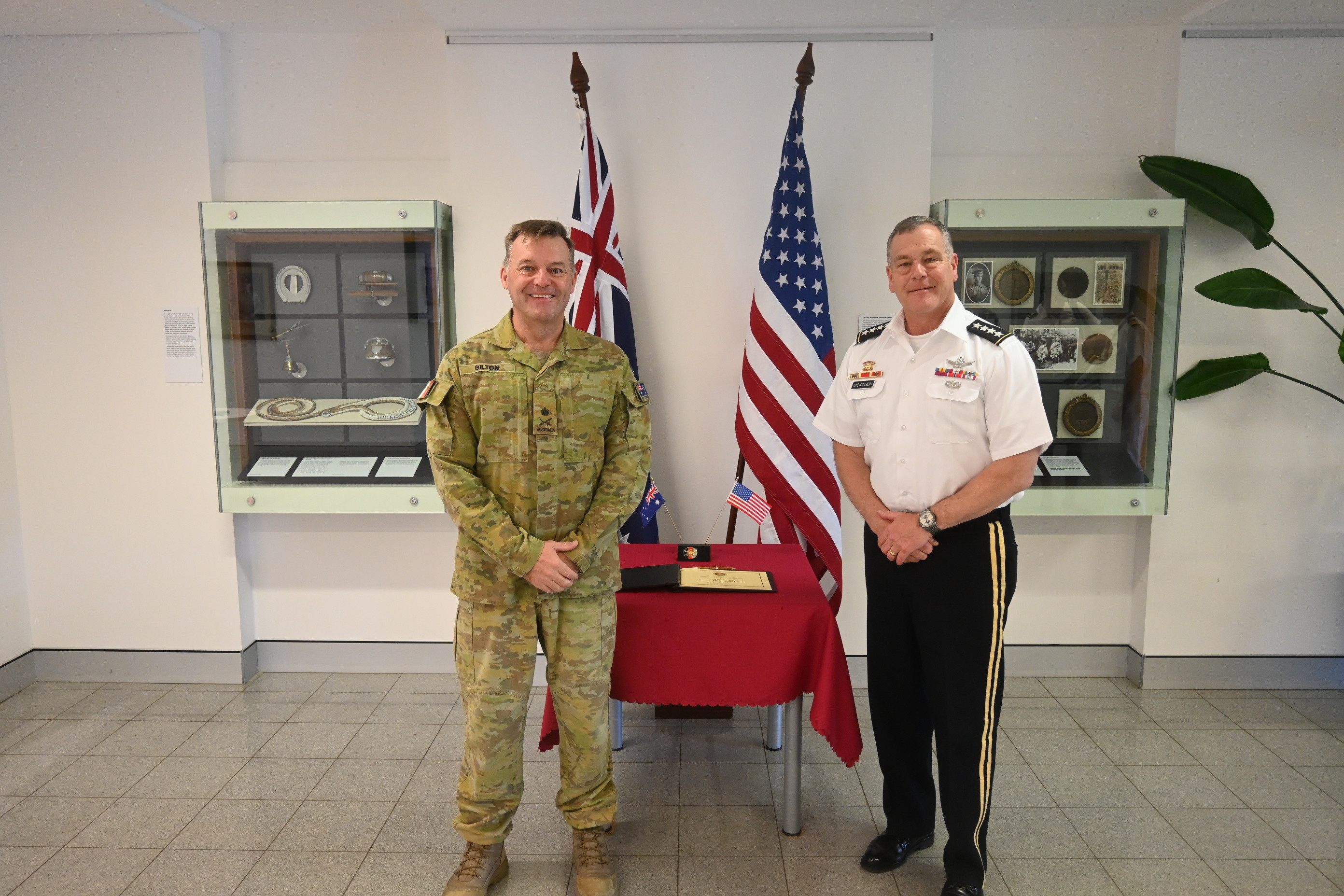 U.S. Army Gen. James Dickinson, #USSPACECOM commander, met with ...