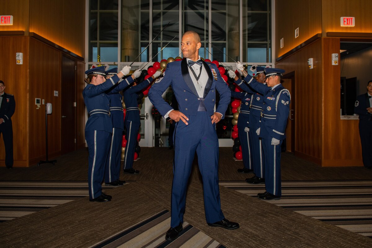 18th WG CC/CCC recognizes annual award nominees > Kadena Air Base > News