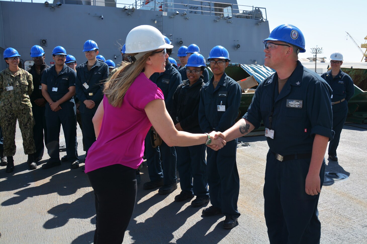 Under Secretary of the Navy Visits Future USS Fort Lauderdale > United ...