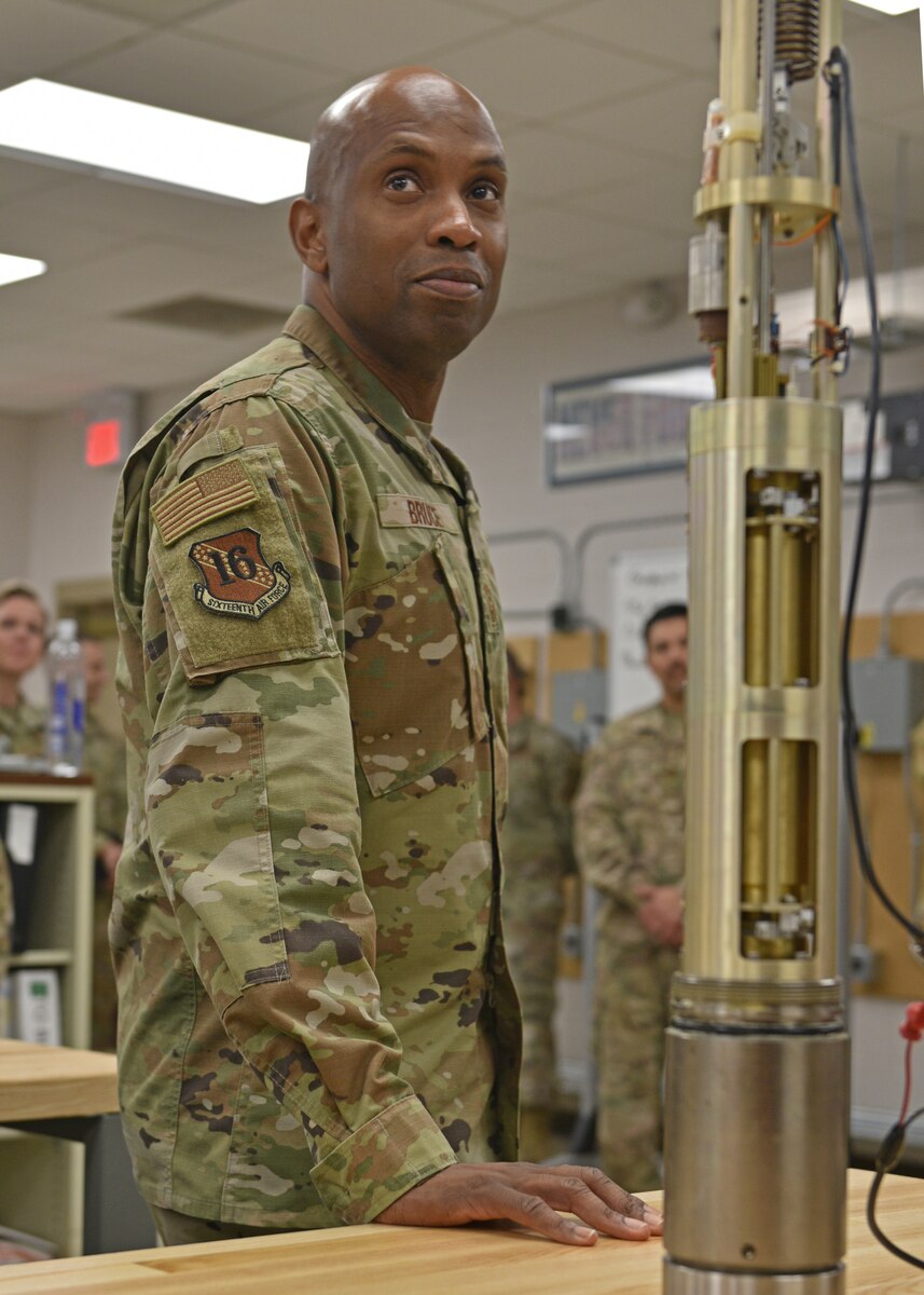 16th AF CCC visits Goodfellow > 505th Command and Control Wing ...