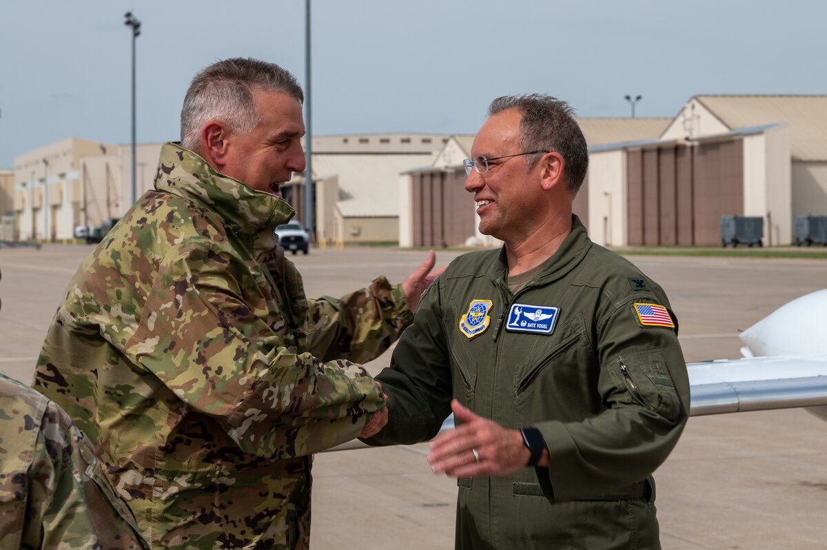 Air Mobility Command leadership visits McConnell > McConnell Air Force ...