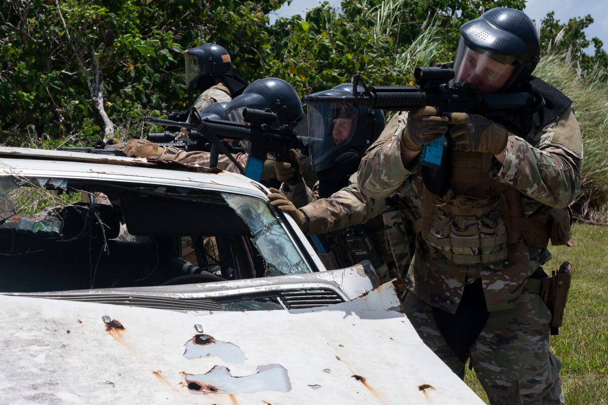 736 SFS conducts combat course > Andersen Air Force Base > Features
