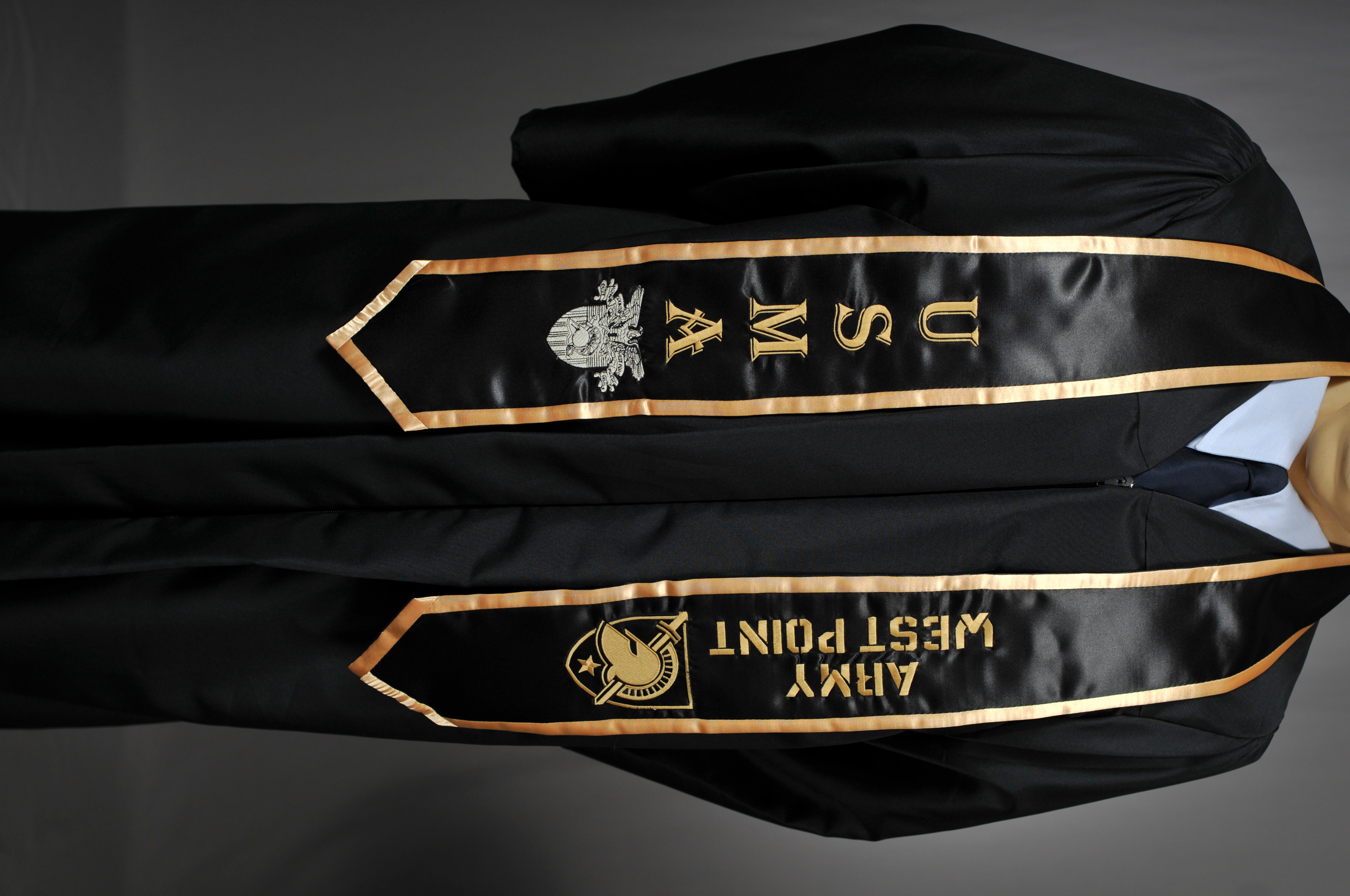 Sioux City area graduates honored with military stoles > 165th Airlift ...